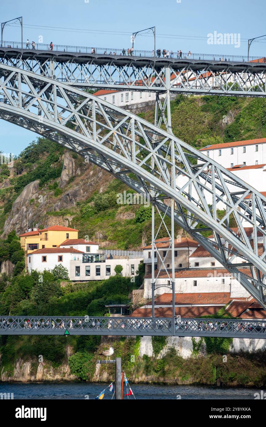 Architectural detail of iconic arched iron bridge Ponte Luis I in the ...