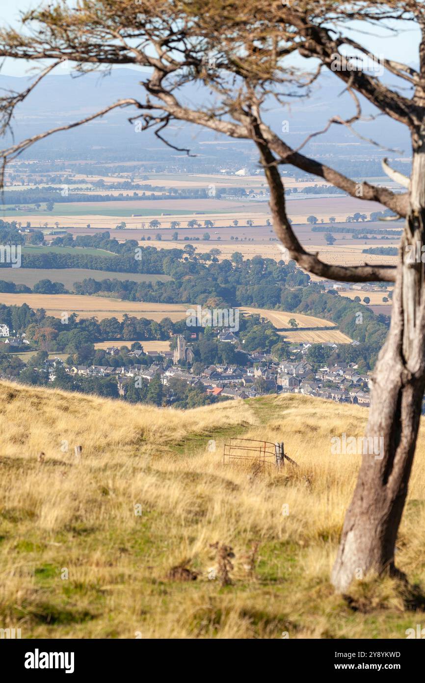 Newtyle village and Angus rural landscape from Kinpurney Hill, Angus ...