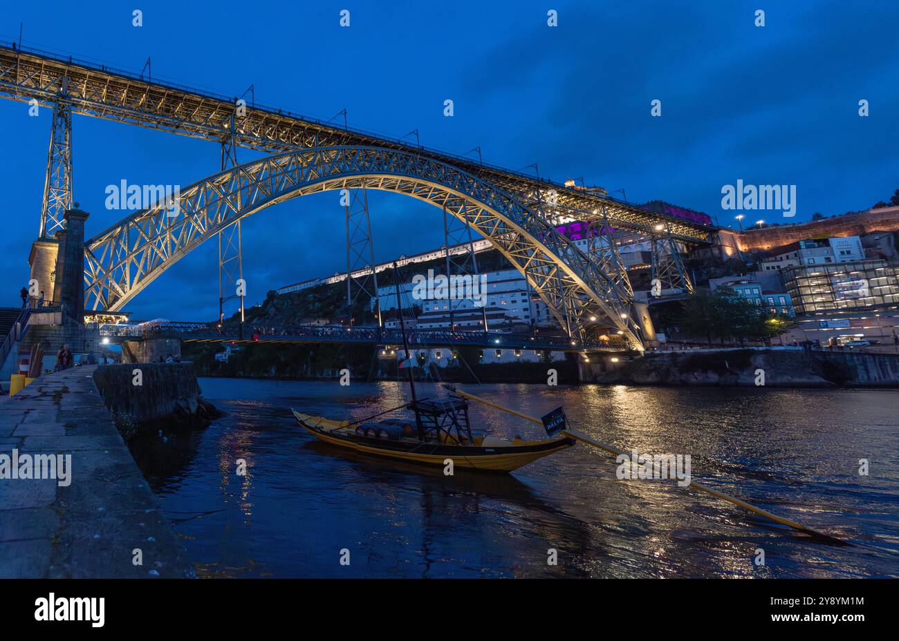 Architectural detail of iconic arched iron bridge Ponte Luis I in the ...