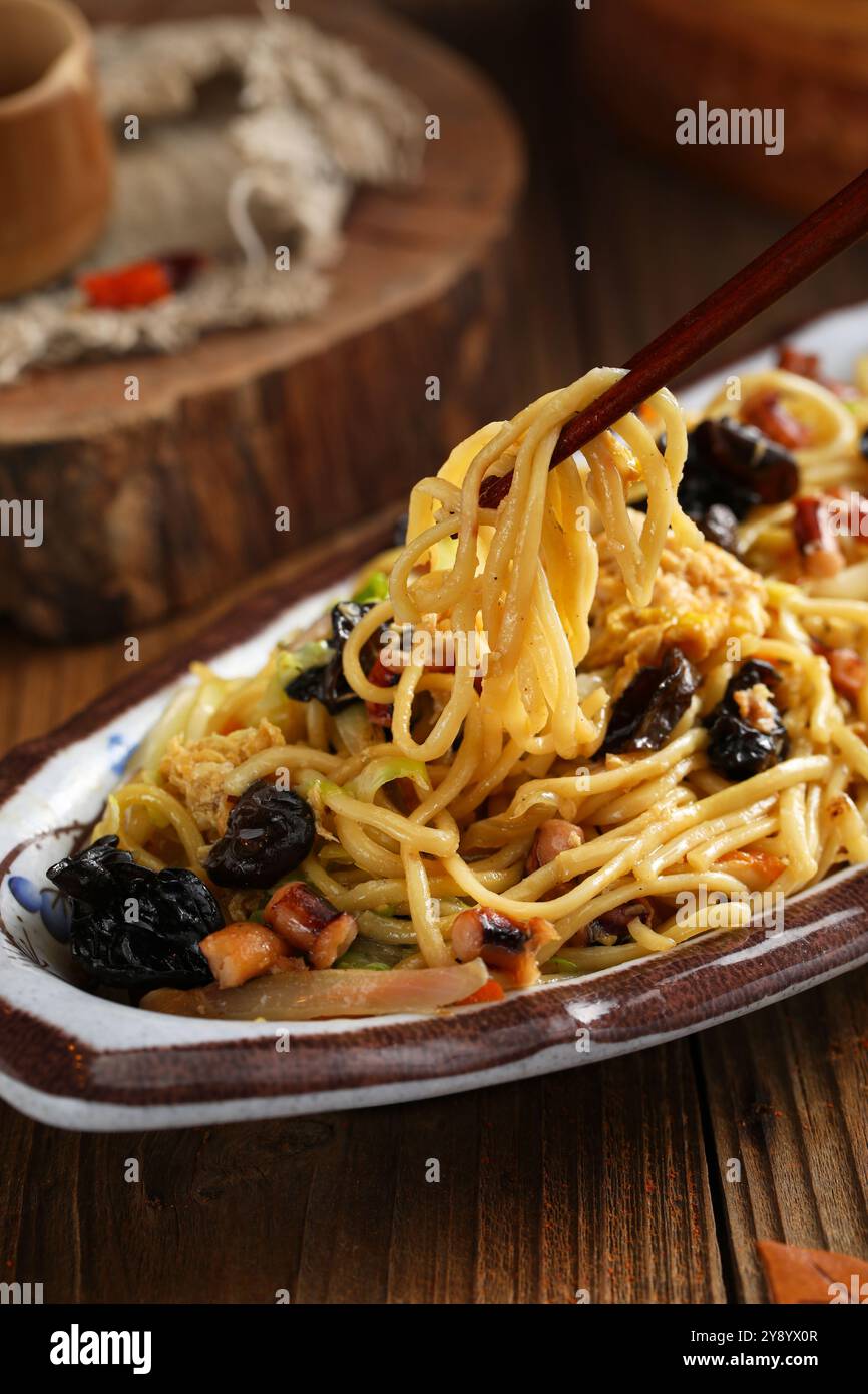 xia men Fried Mee Sua，stir fried noodle Stock Photo - Alamy