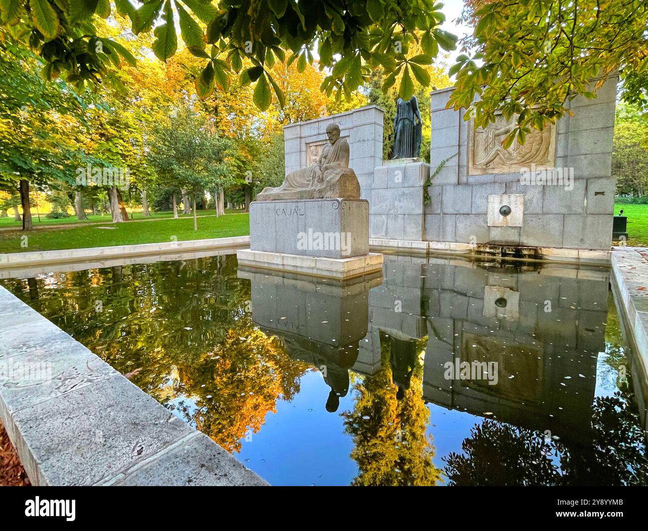 Water monument smartphone stock photos and images - Alamy