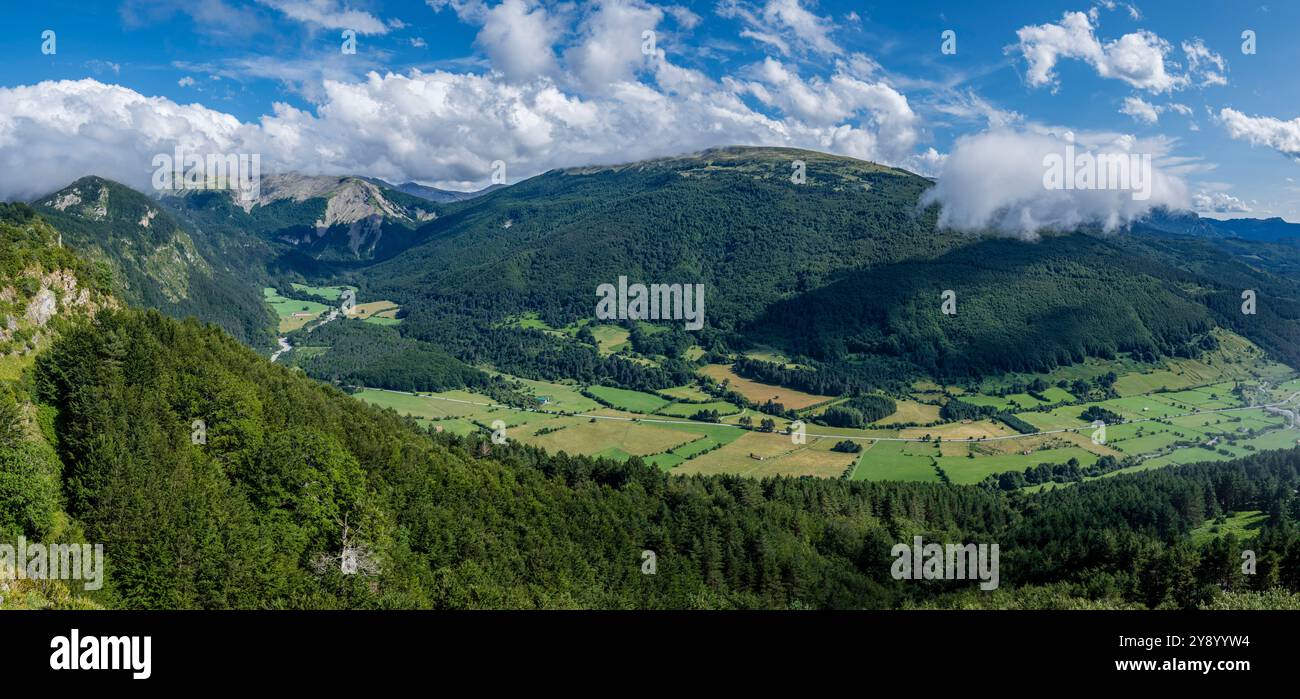 Valle de belagua hi-res stock photography and images - Alamy