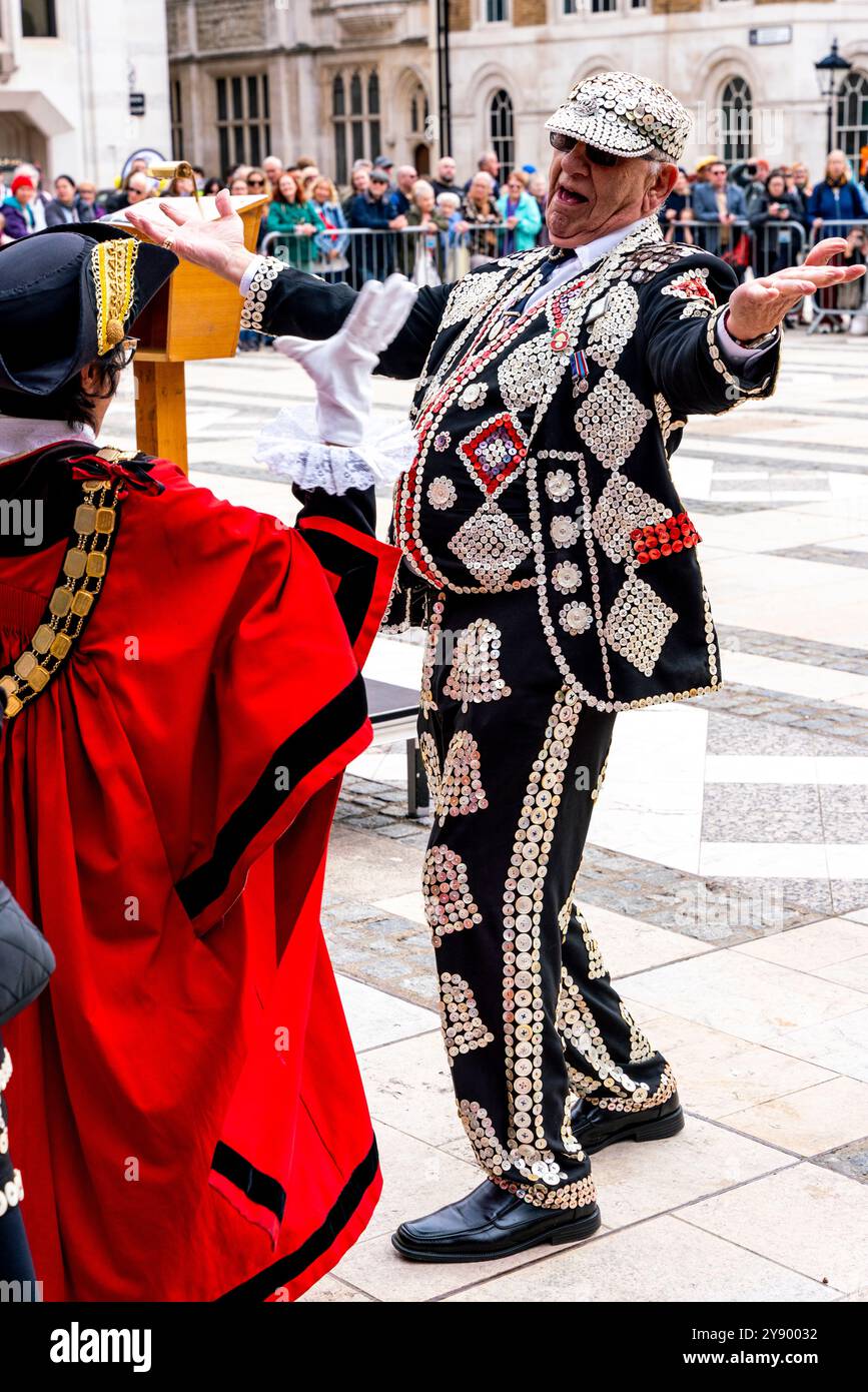 A Pearly King Dances With A London Borough Mayor At The Annual Pearly ...