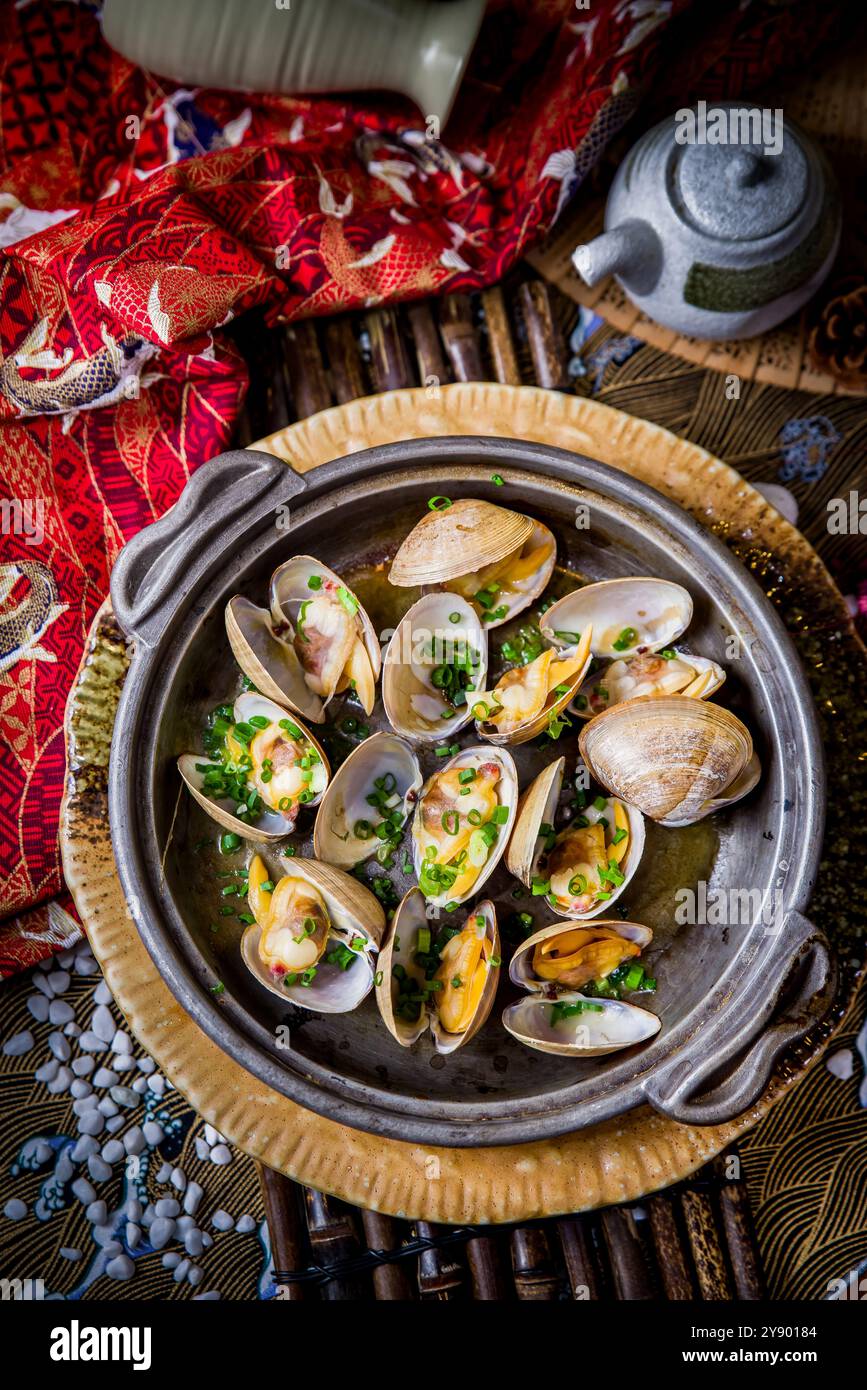 steam clams (Surf , Short necked , Carpet , Venus shell, Baby clam ...