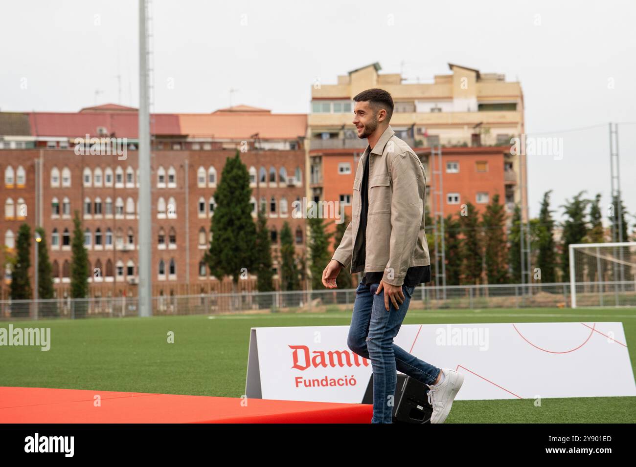 Familia damm hi-res stock photography and images - Alamy