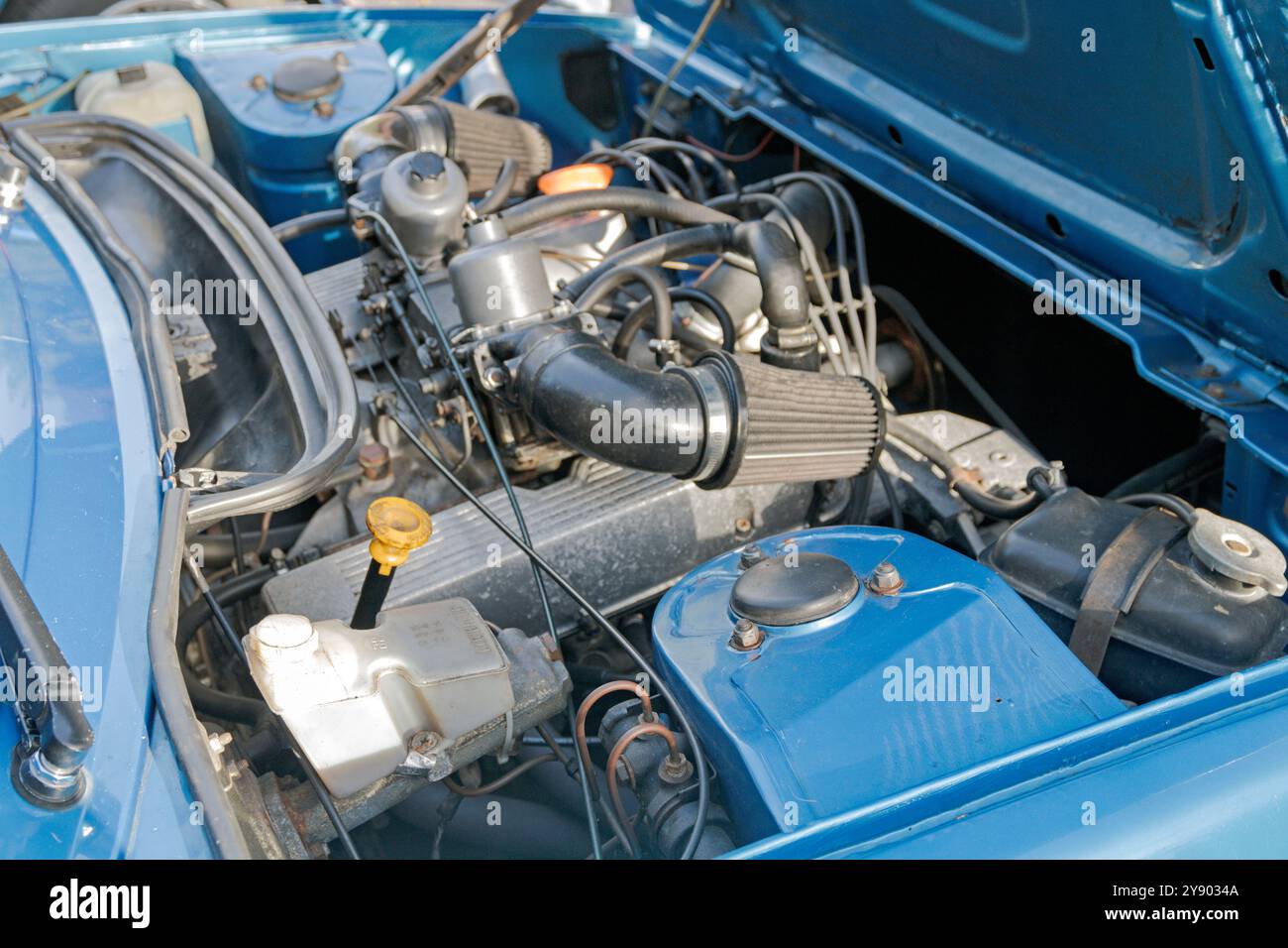Triumph car engine hi-res stock photography and images - Alamy