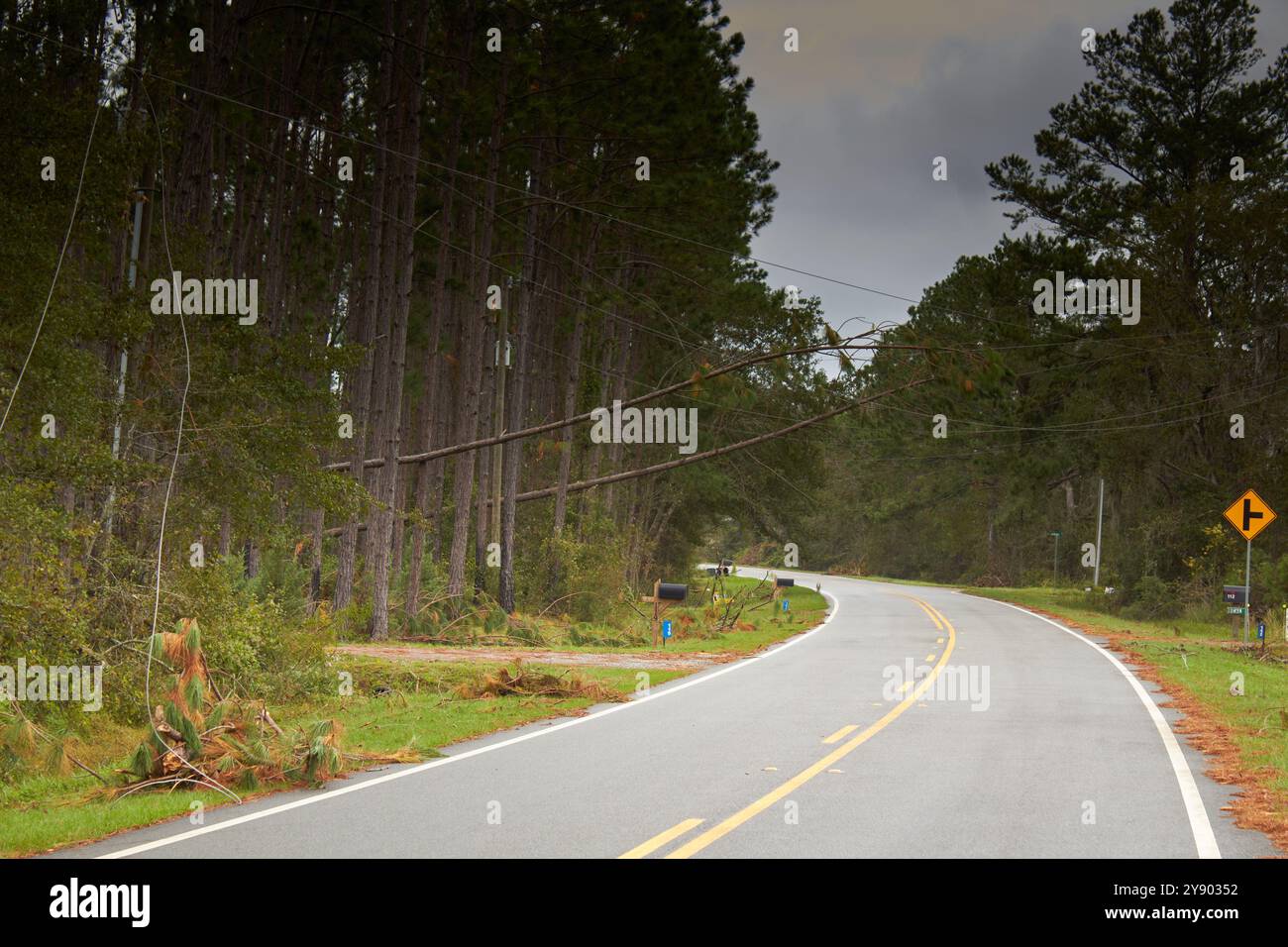 Property damage of Hurricane Helene the day after hit Southern Georgia ...
