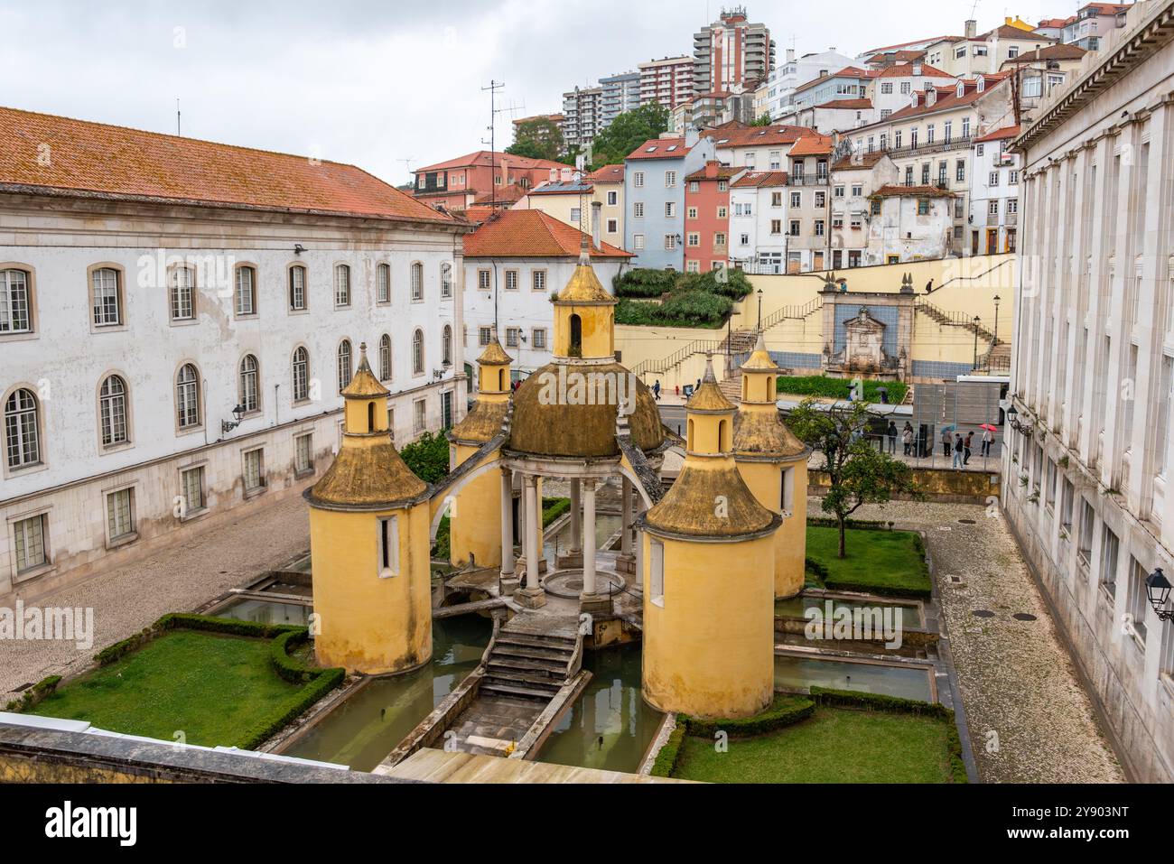 Fone de manga hi-res stock photography and images - Alamy