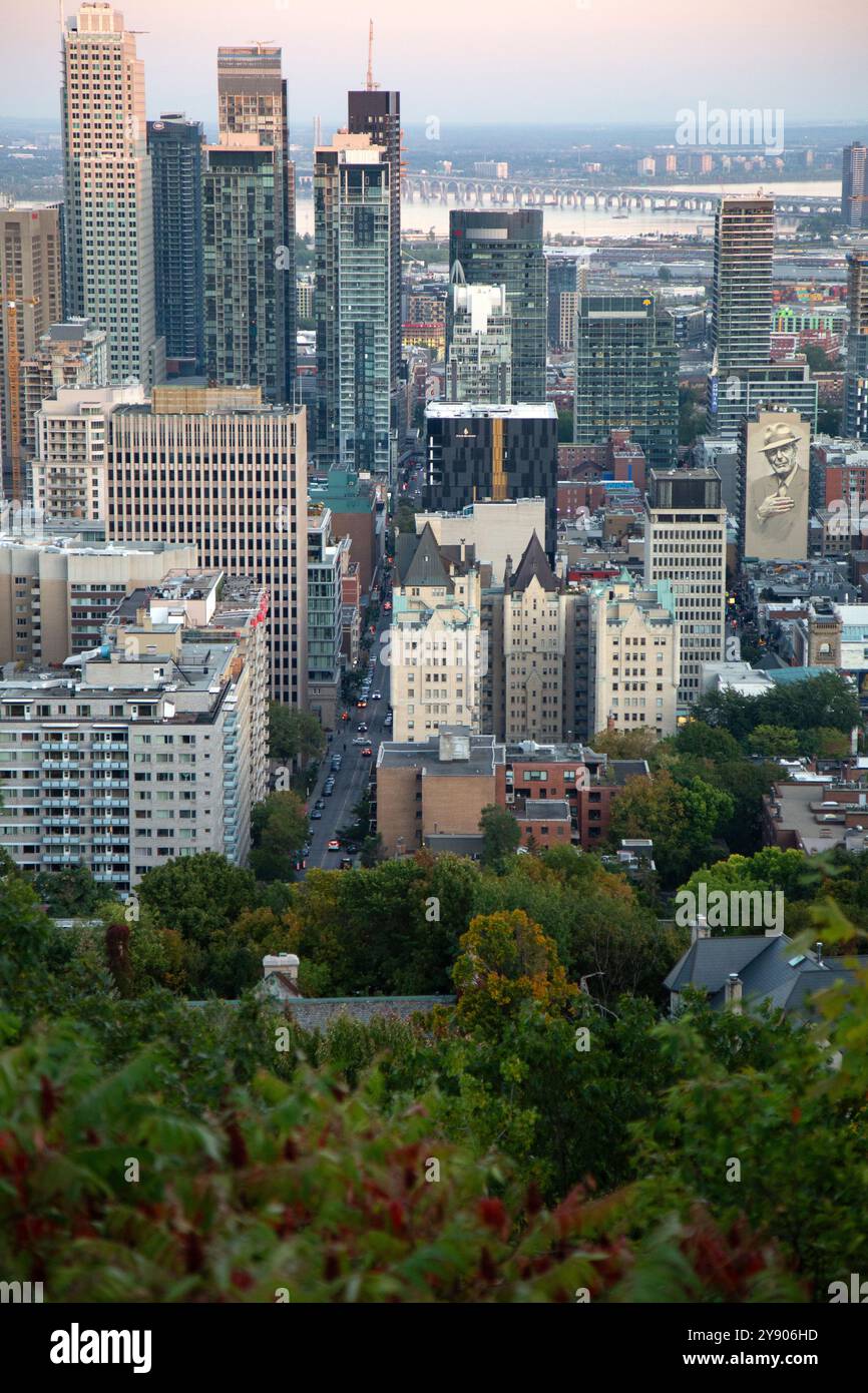 Downtown buildings urban dusk hi-res stock photography and images - Alamy