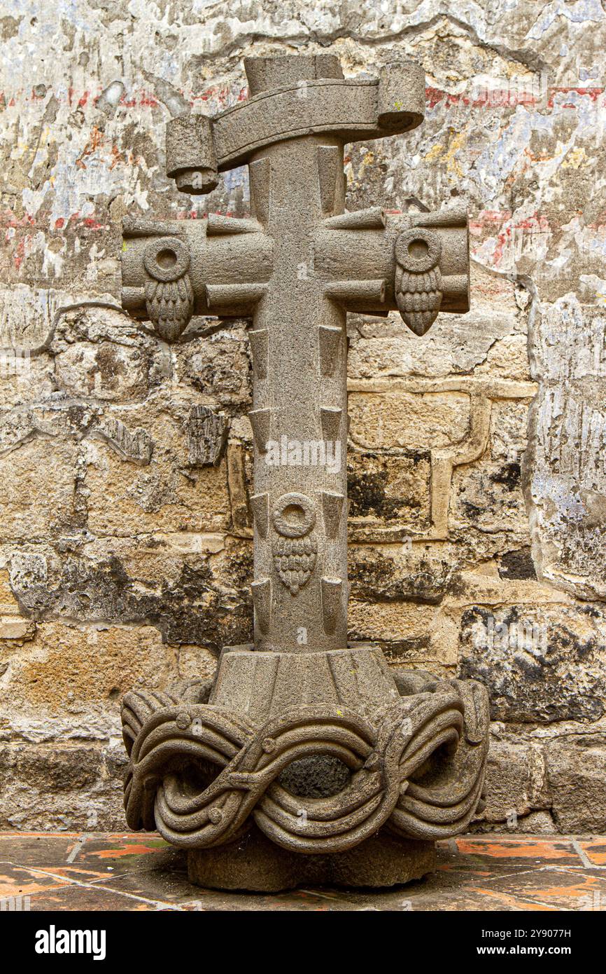 Beautiful old colonial two hi-res stock photography and images - Alamy