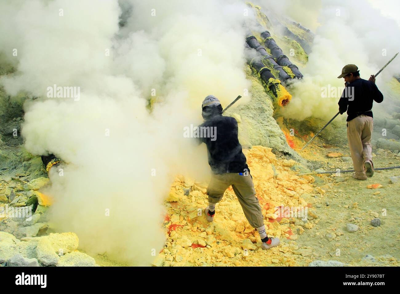Traditional sulfur miner hi-res stock photography and images - Alamy