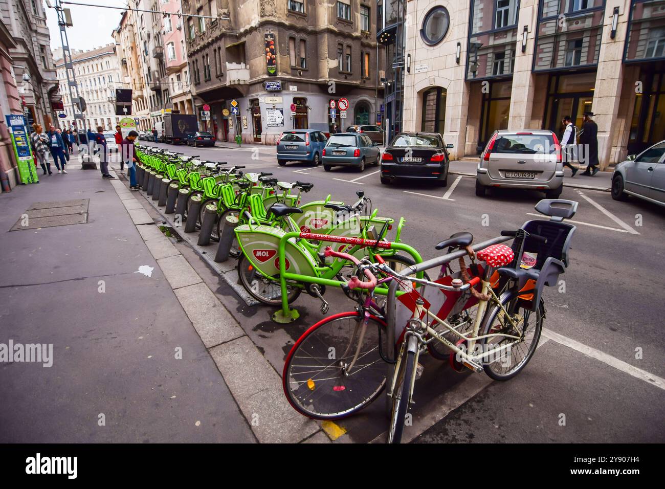 Rental bikes in Budapest Stock Photo - Alamy