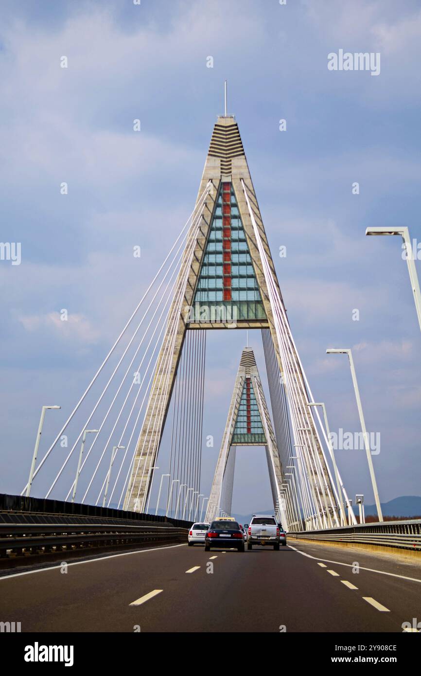 Megyeri Bridge in Budapest Stock Photo - Alamy