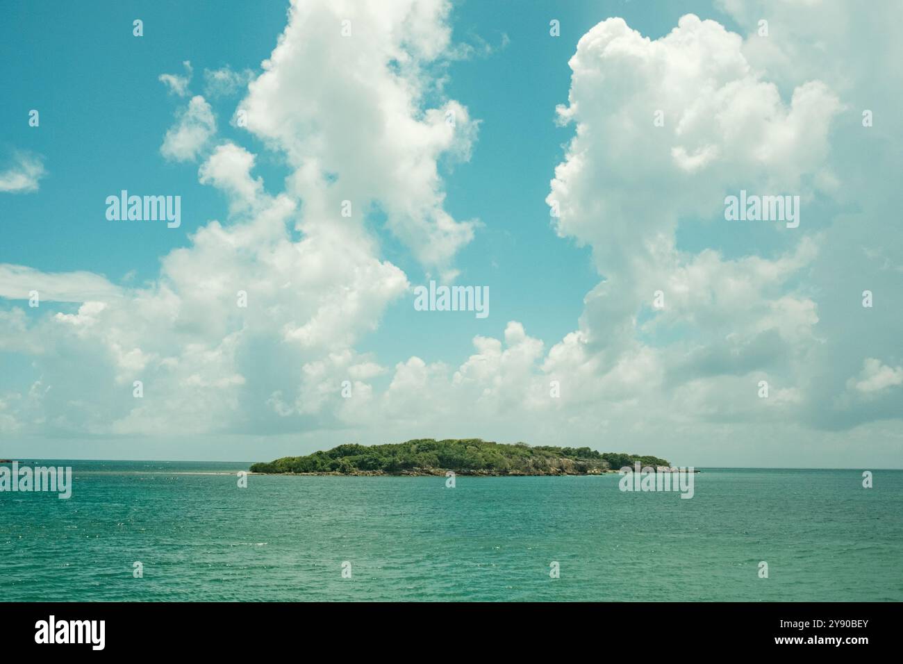 Digital nomad island hi-res stock photography and images - Alamy