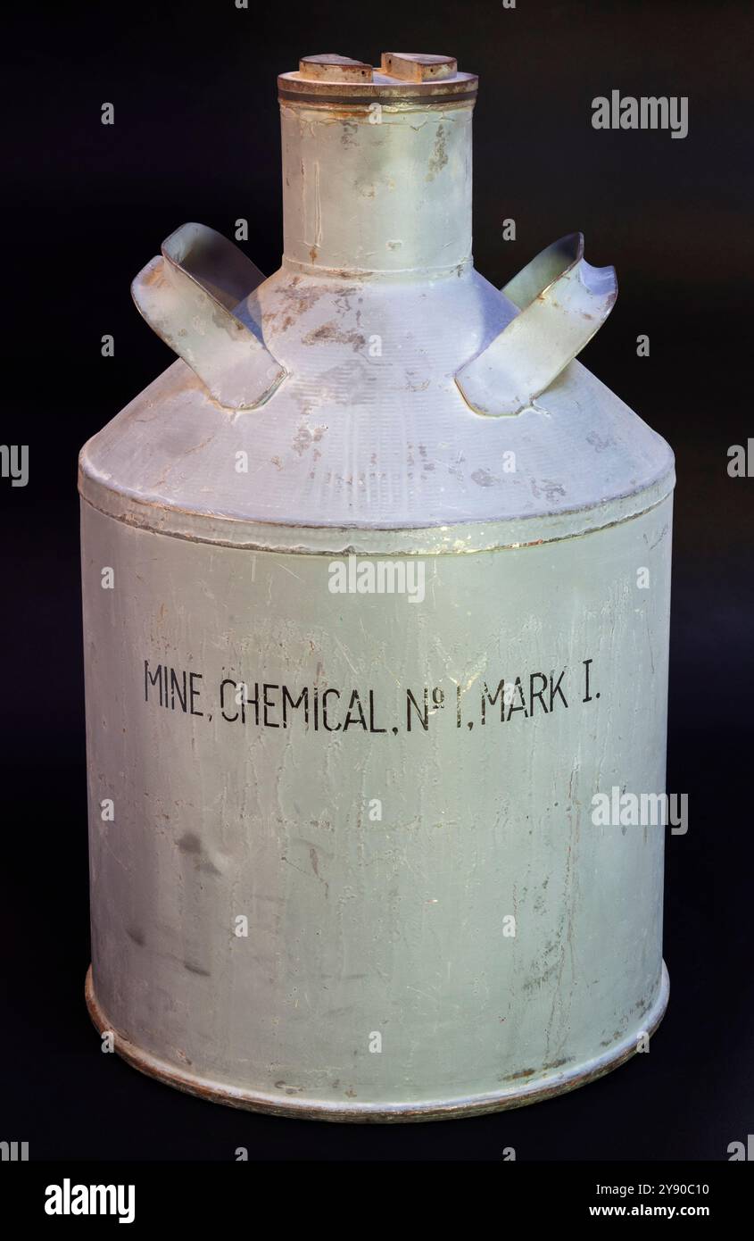 Ww2 mine hi-res stock photography and images - Alamy