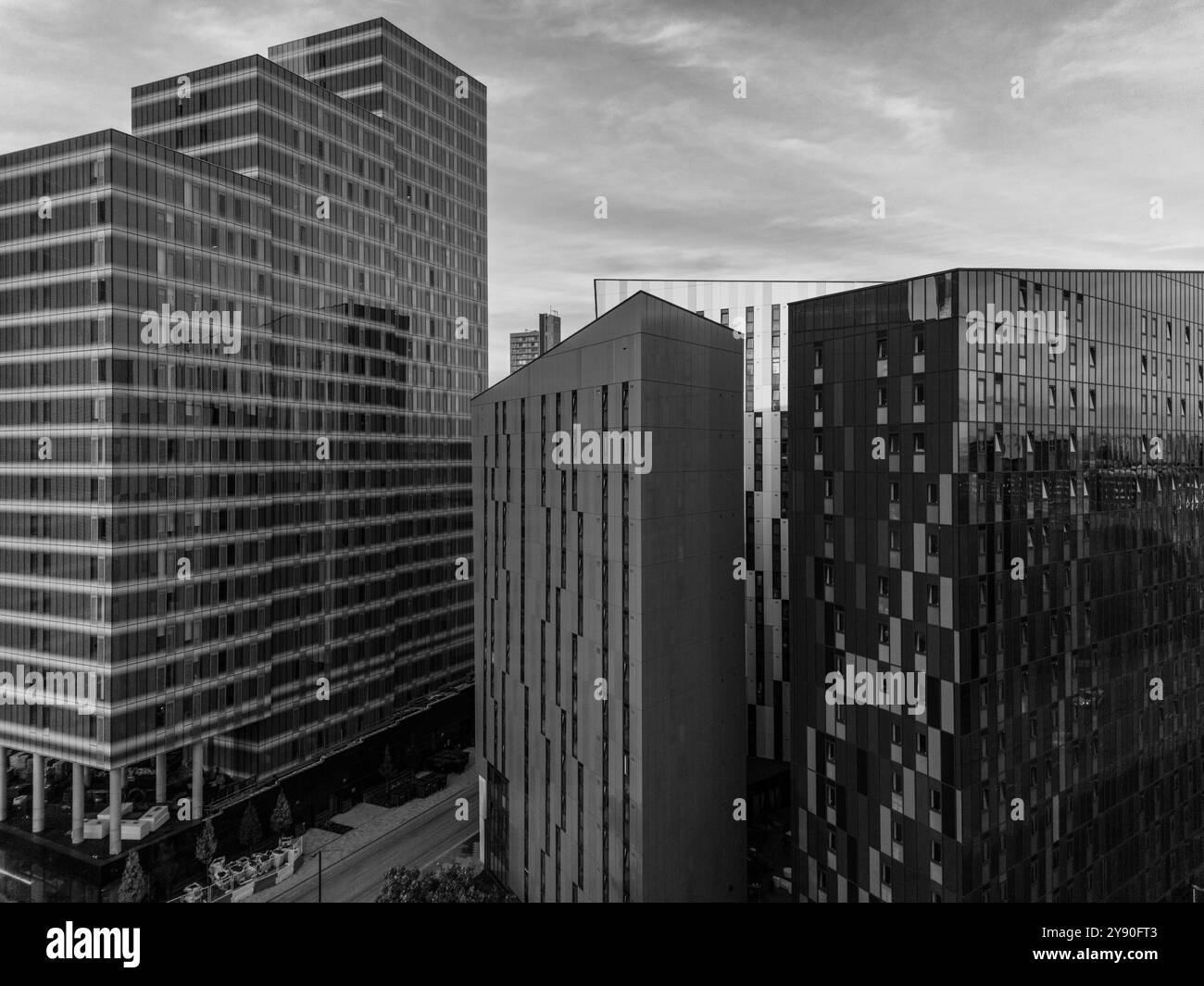 Aerial view skyscraper office windows hi-res stock photography and ...