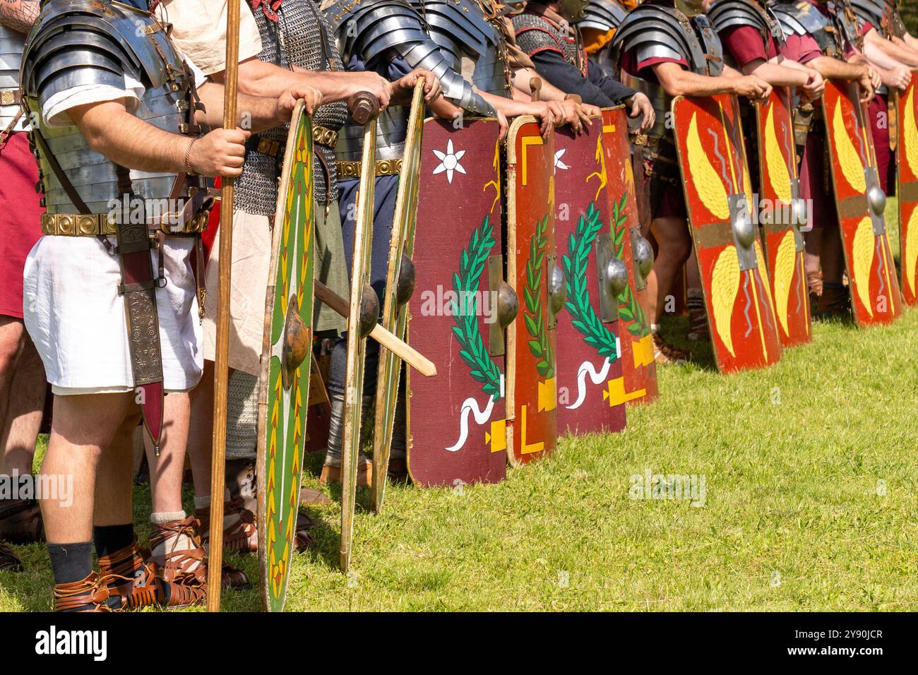 Roman combat formation hi-res stock photography and images - Alamy