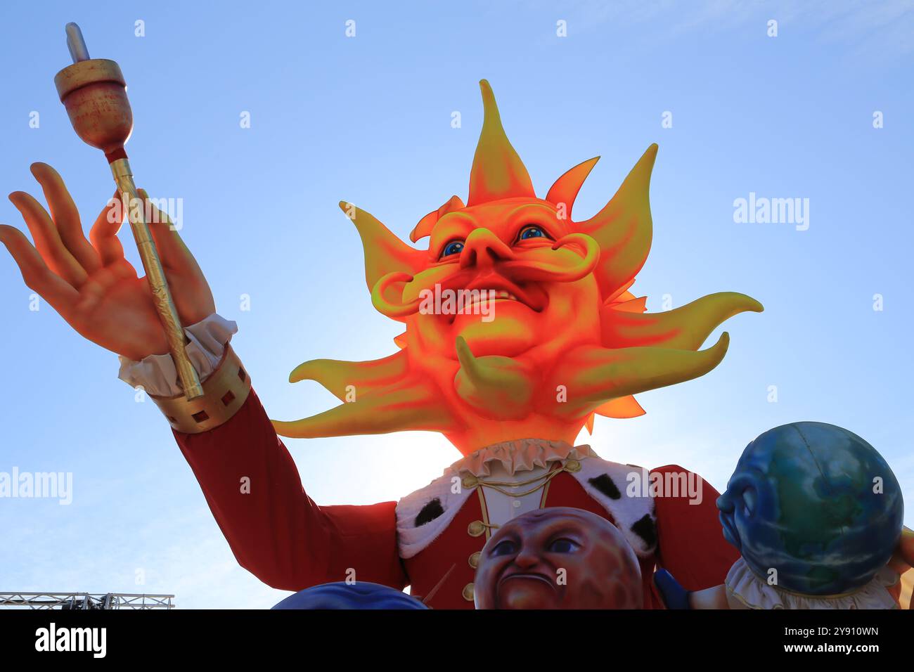 Big heads and floats of the Nice Carnival, the largest carnival in ...