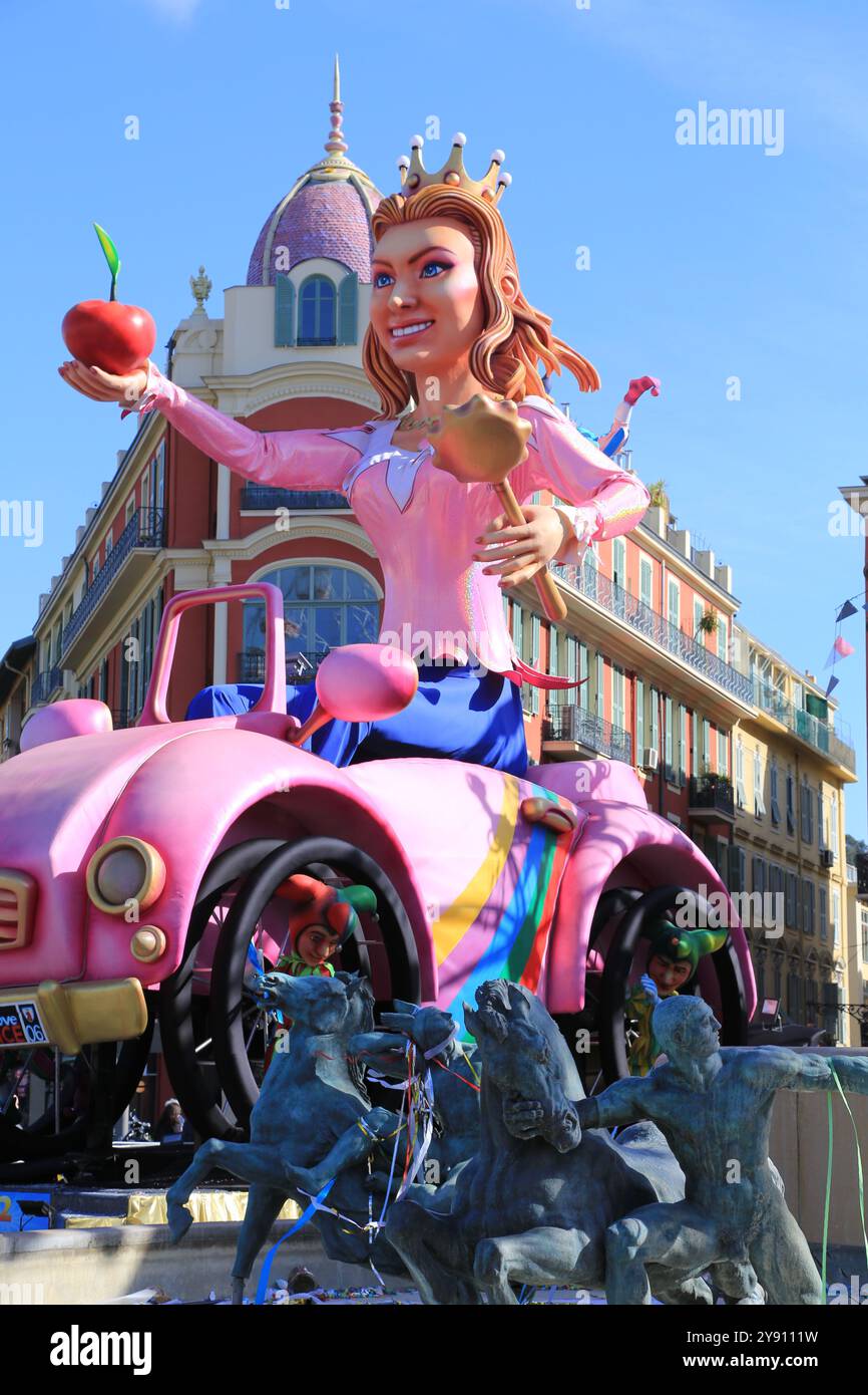 Big heads and floats of the Nice Carnival, the largest carnival in ...
