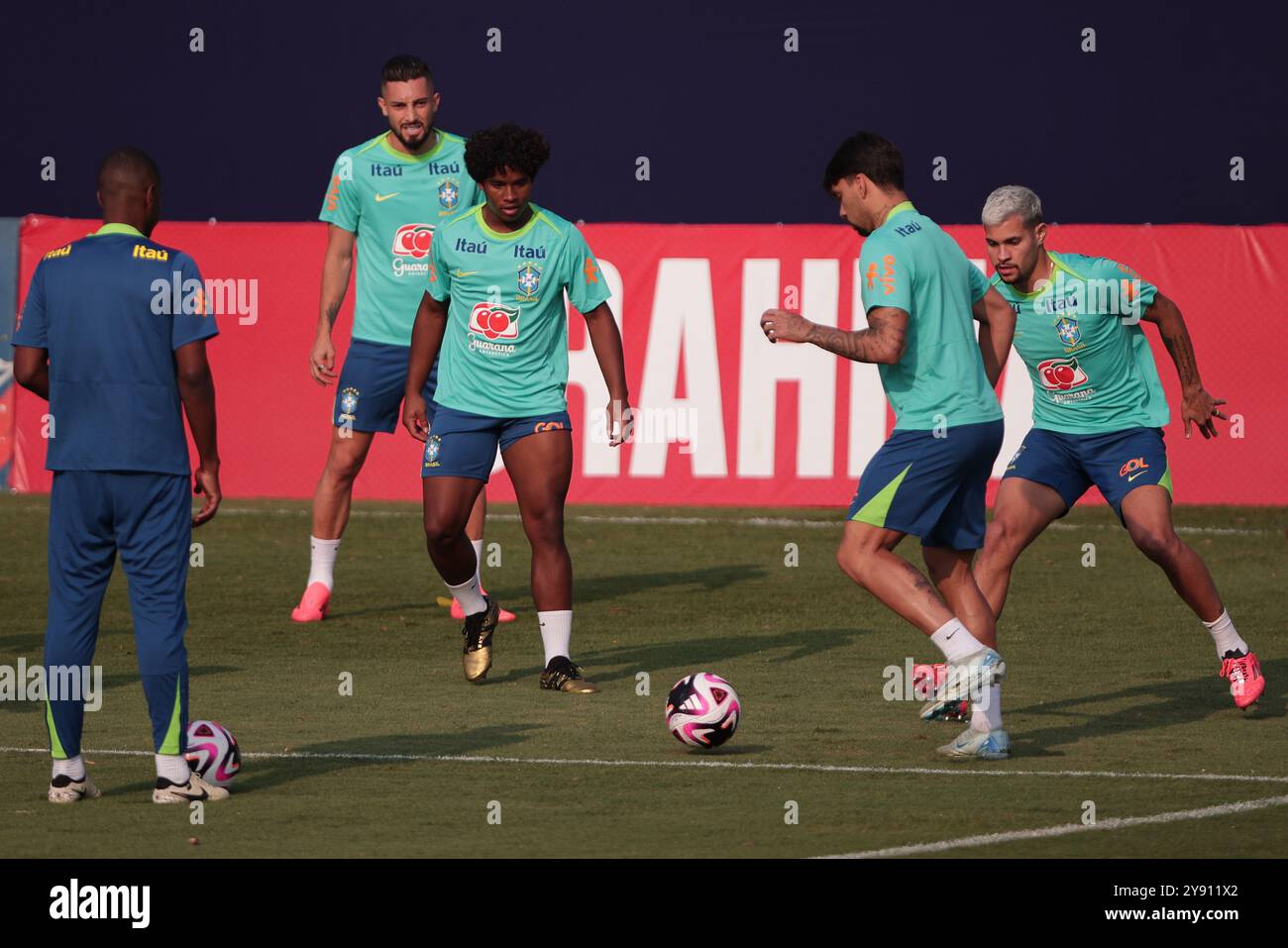 Sao Paulo, Brazil. 07th Oct, 2024. SP - SAO PAULO - 10/07/2024 - BRAZILIAN NATIONAL TEAM ...