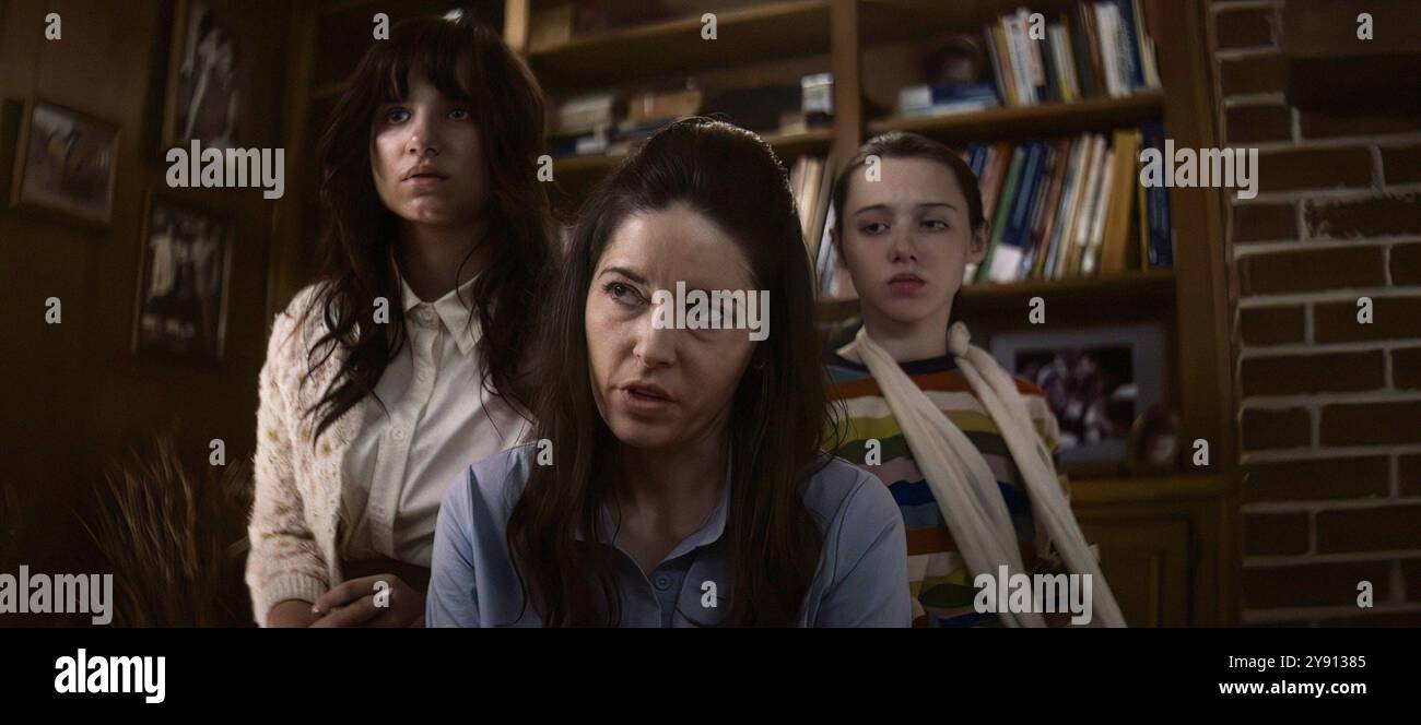 THE CURSE OF THE NECKLACE, from left: Madeleine McGraw, Sarah Lind ...