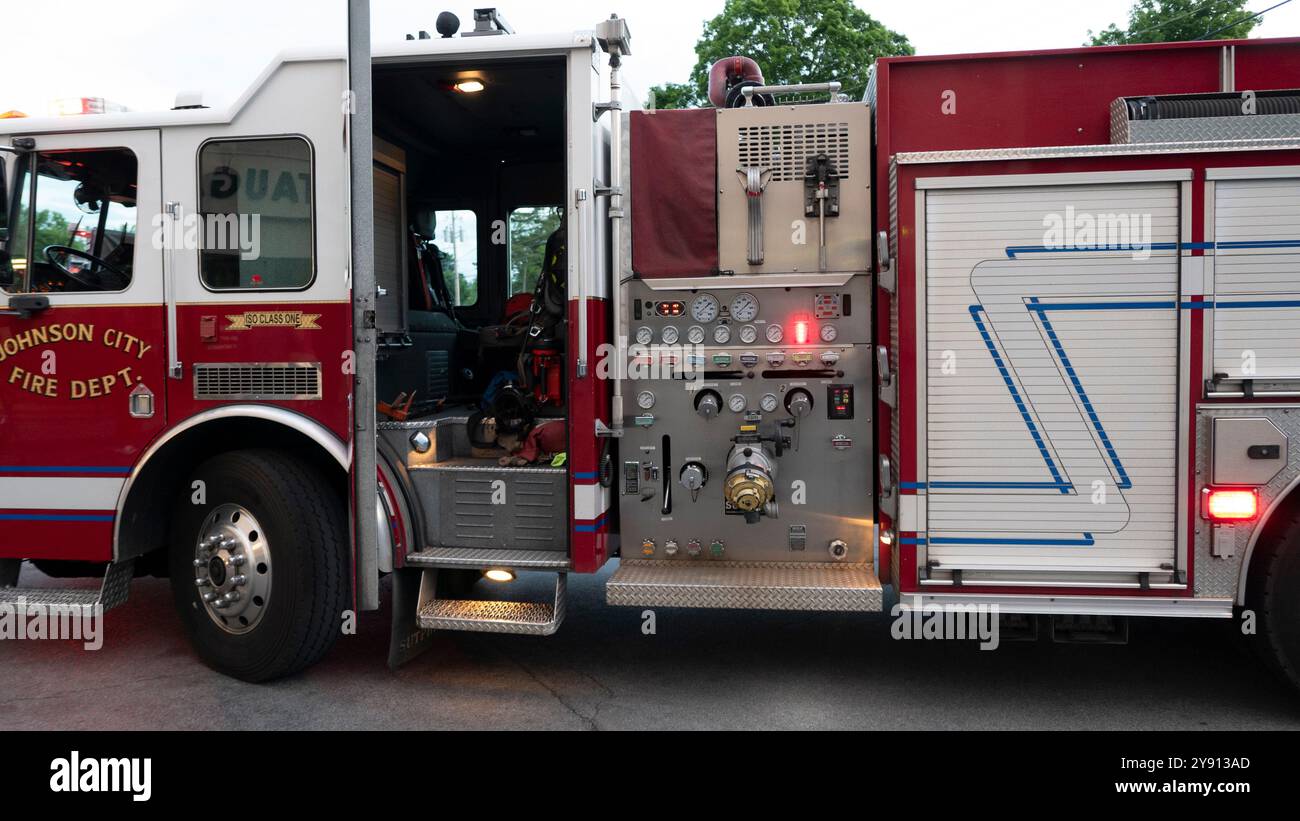 Johnson City, Tennessee, United States 2024-05-11 Watauga Square ...