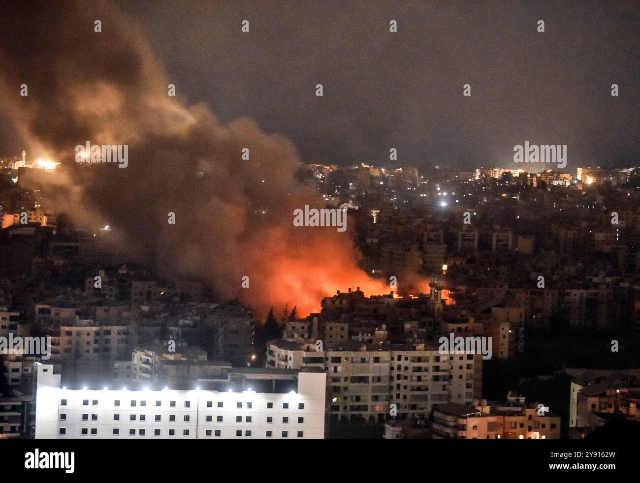 Beirut, Lebanon. 07th Oct, 2024. Smoke rises after Israeli forces ...