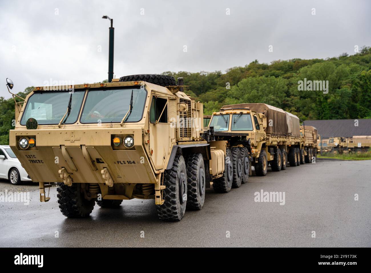 New York Army National Guard Soldiers assigned to the 719th Composite ...