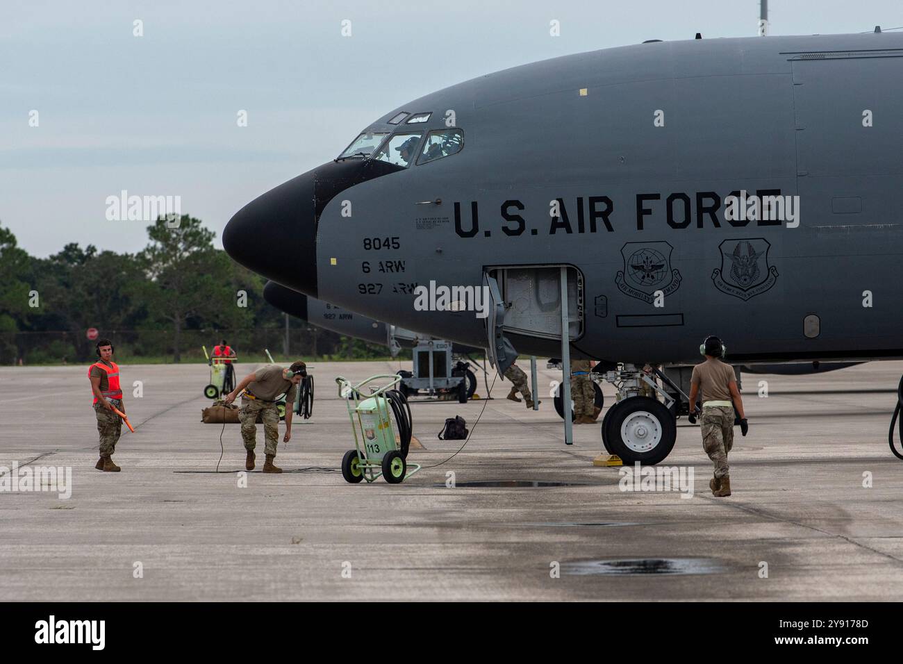 Members of the 927th Maintenance Group and the 6th Maintenance Group ...