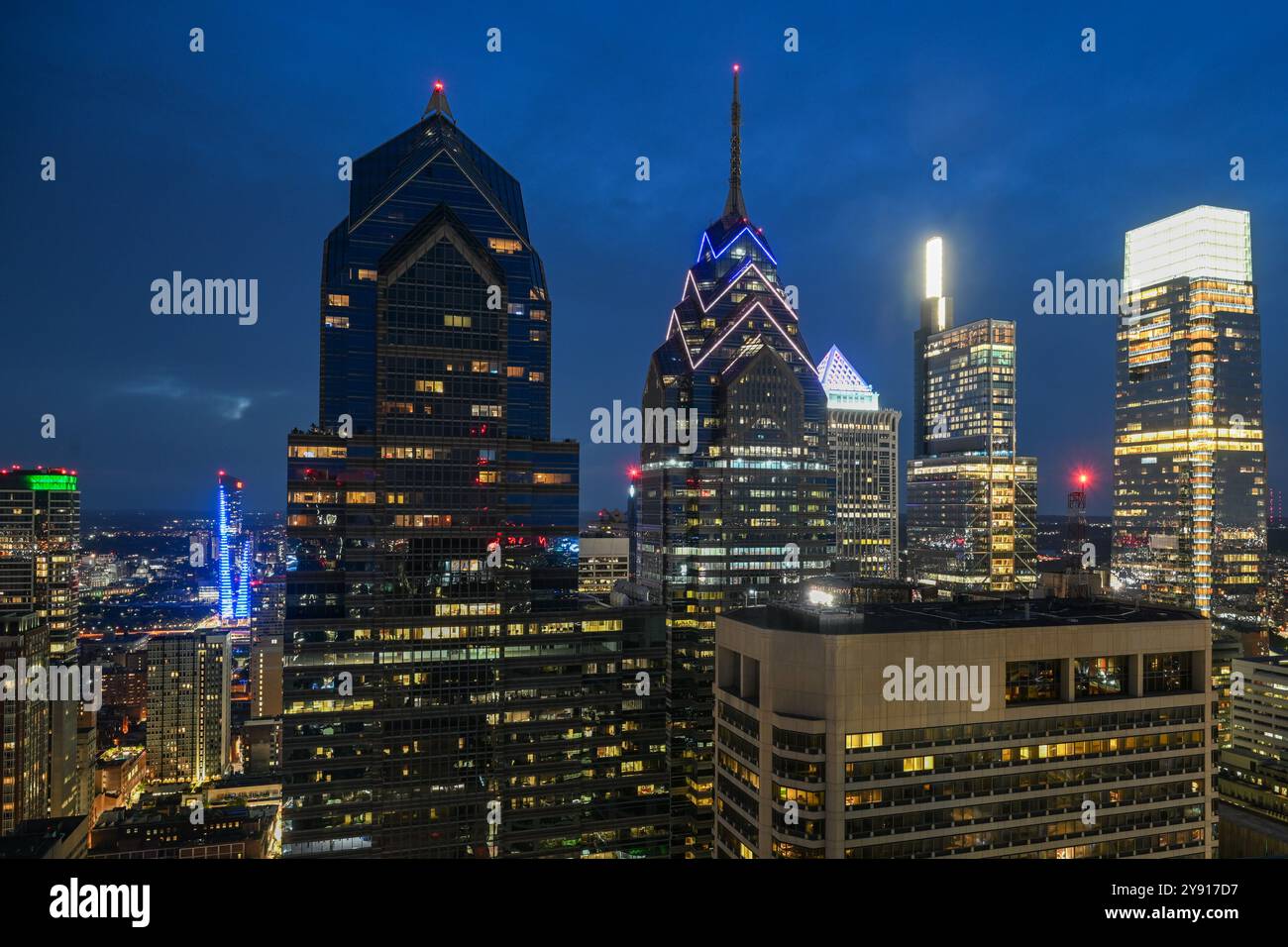 One liberty place philadelphia pennsylvania hi-res stock photography ...