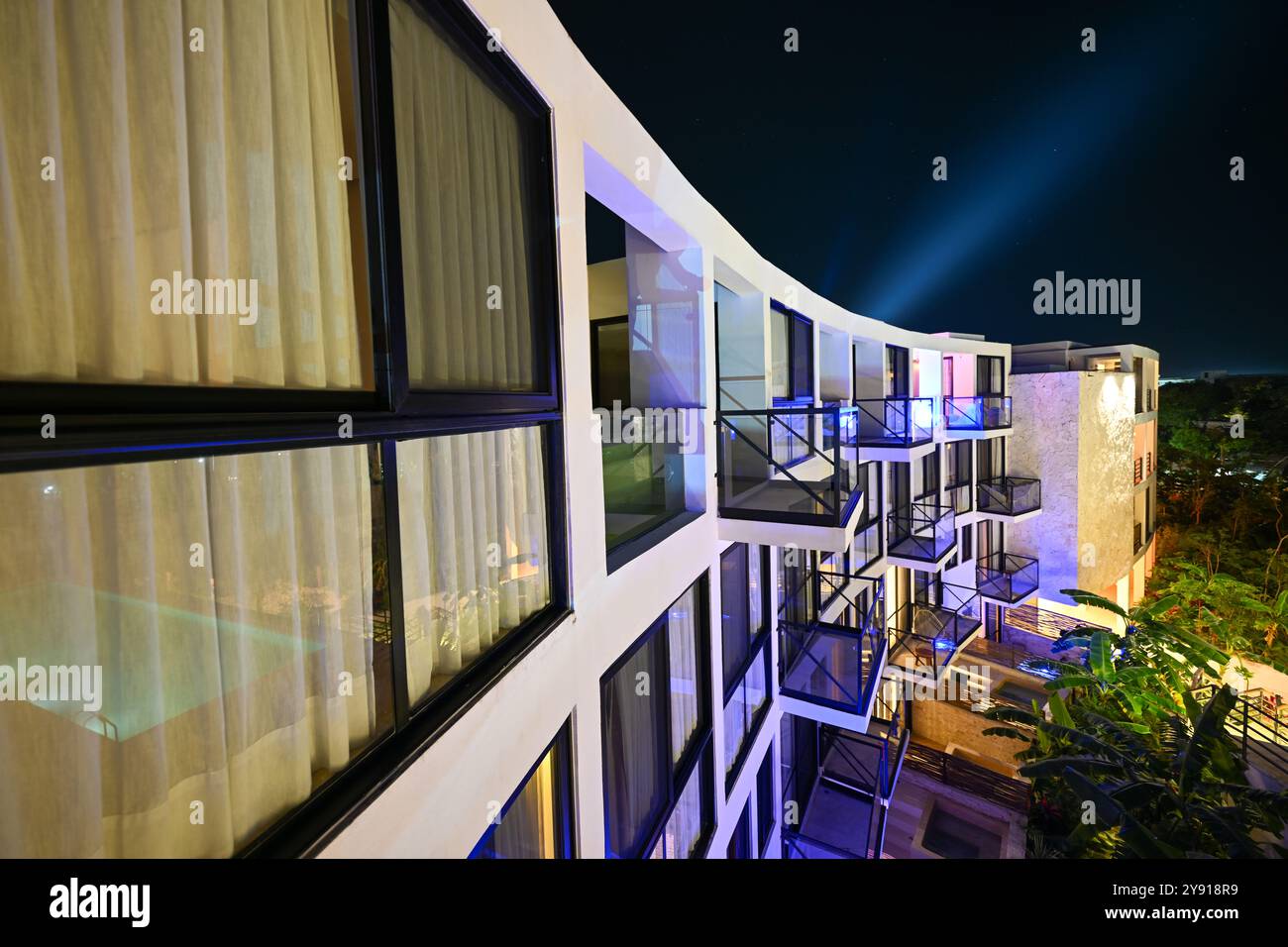 Hotel complex pool night hi-res stock photography and images - Alamy
