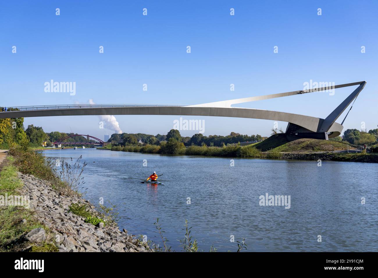 New bridge over the Rhine-Herne Canal and the Emscher, leap over the ...
