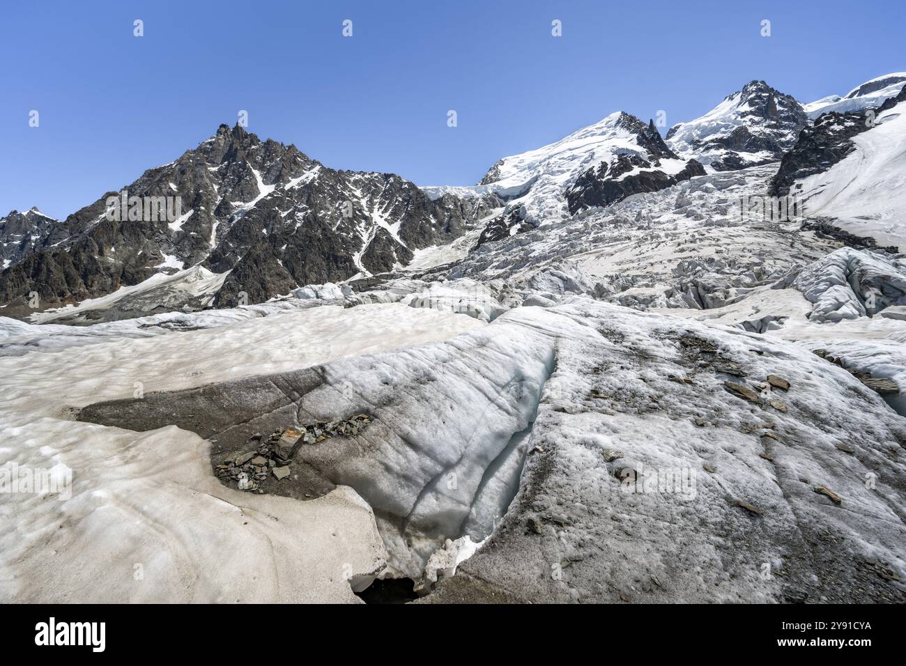 High alpine glaciated mountain landscape, La Jonction, Glacier des ...
