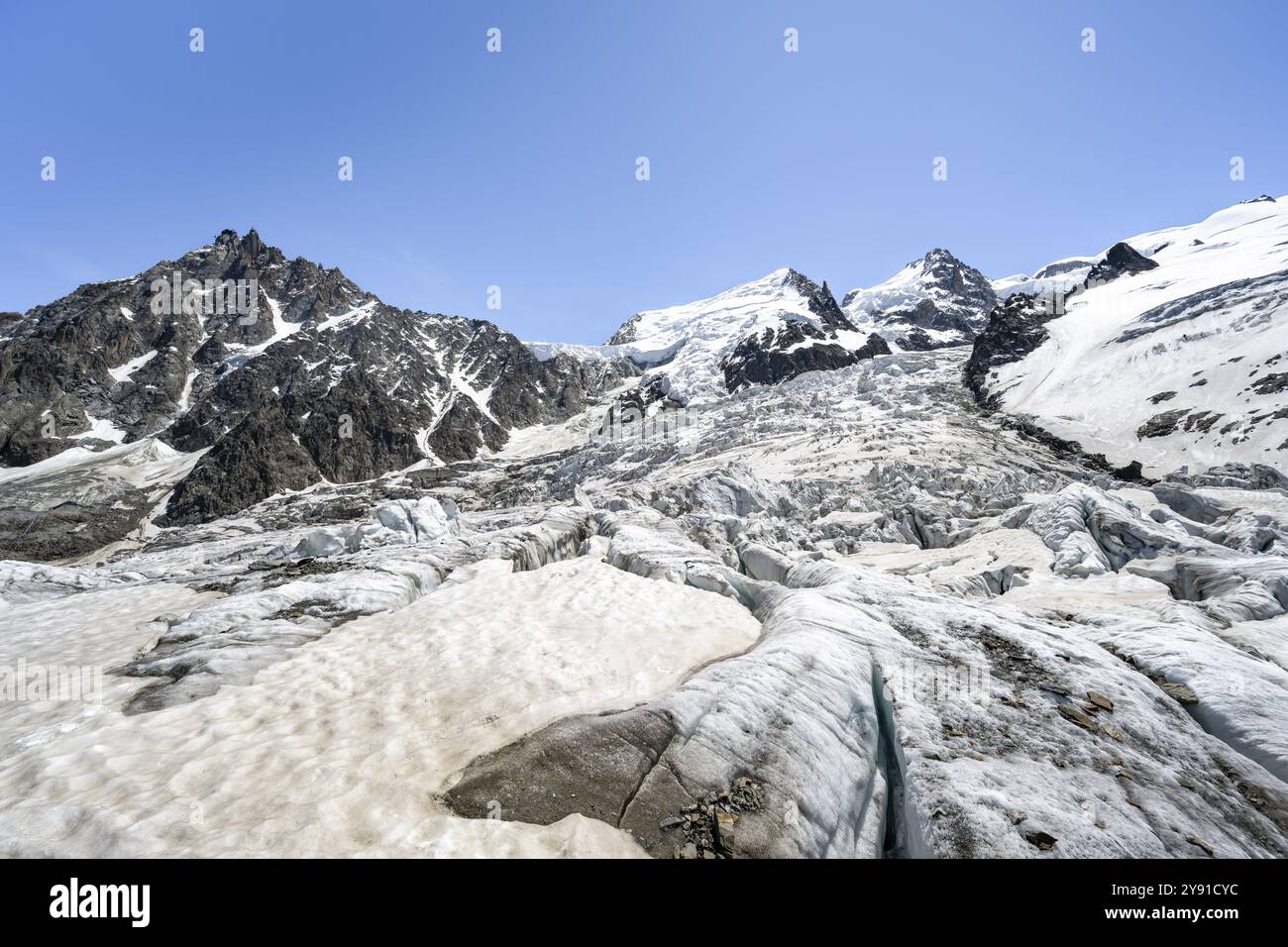 High alpine glaciated mountain landscape, La Jonction, Glacier des ...