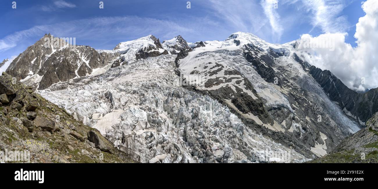 High alpine glaciated mountain landscape, La Jonction, Glacier des ...