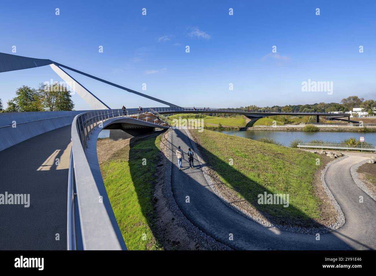 New bridge over the Rhine-Herne Canal and the Emscher, leap over the ...