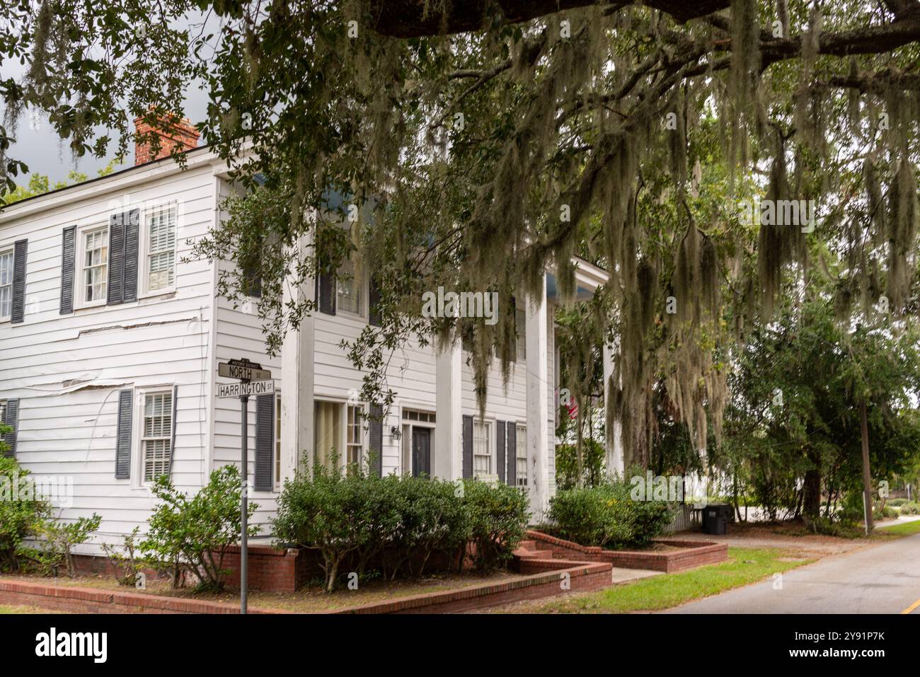 Historic Beaufort, South Carolina is a popular tourist destination ...