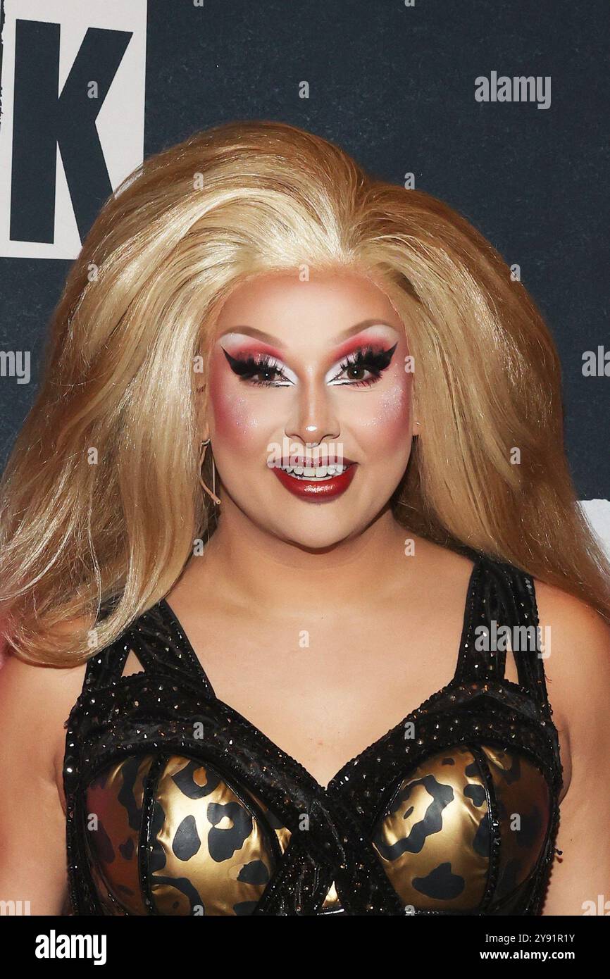 Jan Sport in attendance for DRAG: The Musical Sneak Peek, New World ...