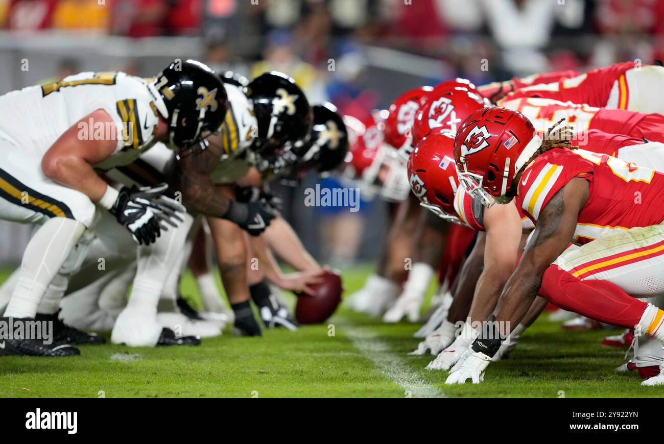 Chiefs and Saints line up for an extra point attempt during Monday ...