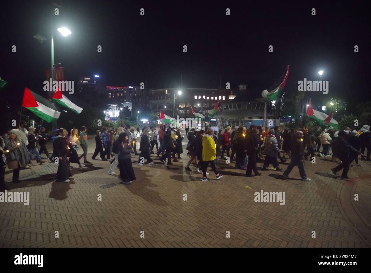 Stop bombing gaza night vigil hi-res stock photography and images - Alamy