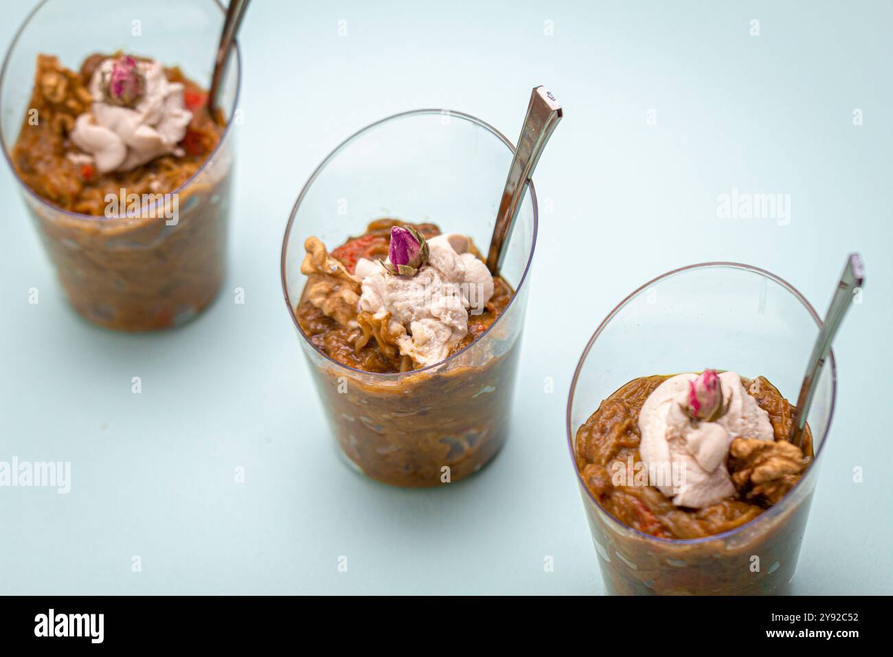 Garnish for desserts hi-res stock photography and images - Alamy