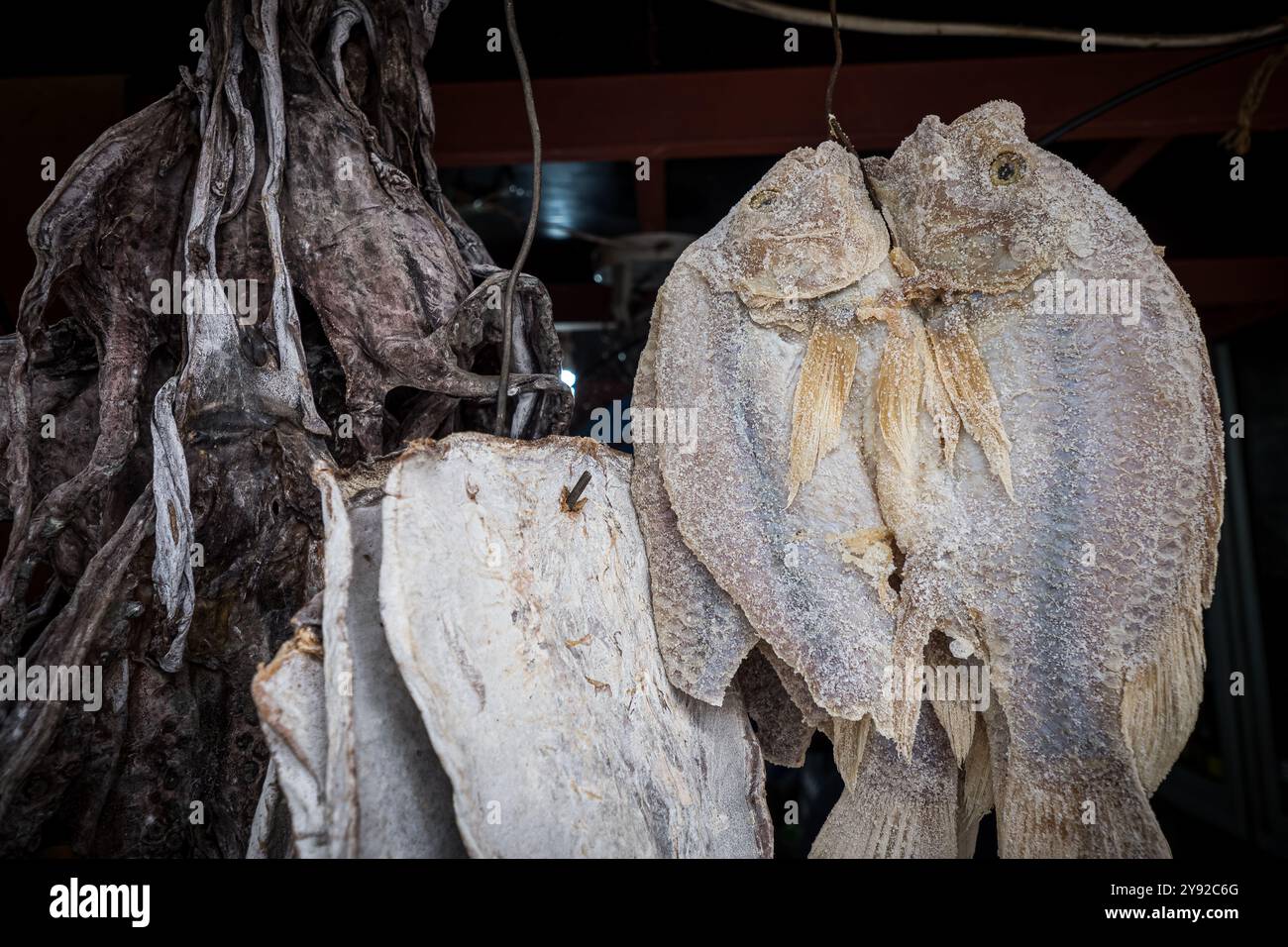 Dried fish sale in africa hi-res stock photography and images - Alamy