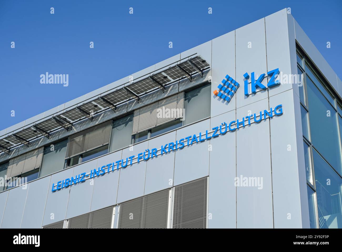 Ikz logo hi-res stock photography and images - Alamy