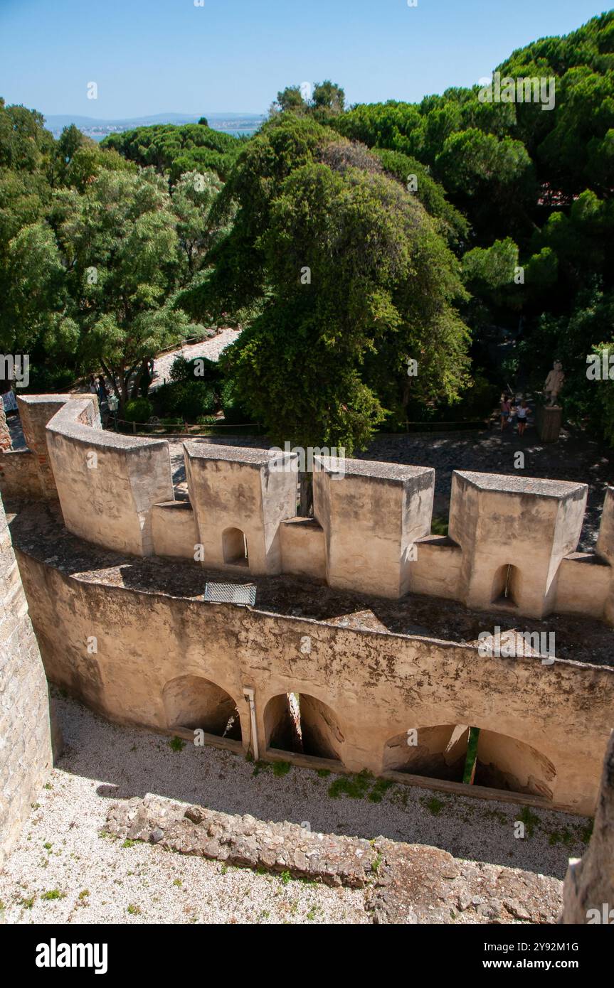 Lisbon portugal castelo de são jorge hi-res stock photography and ...