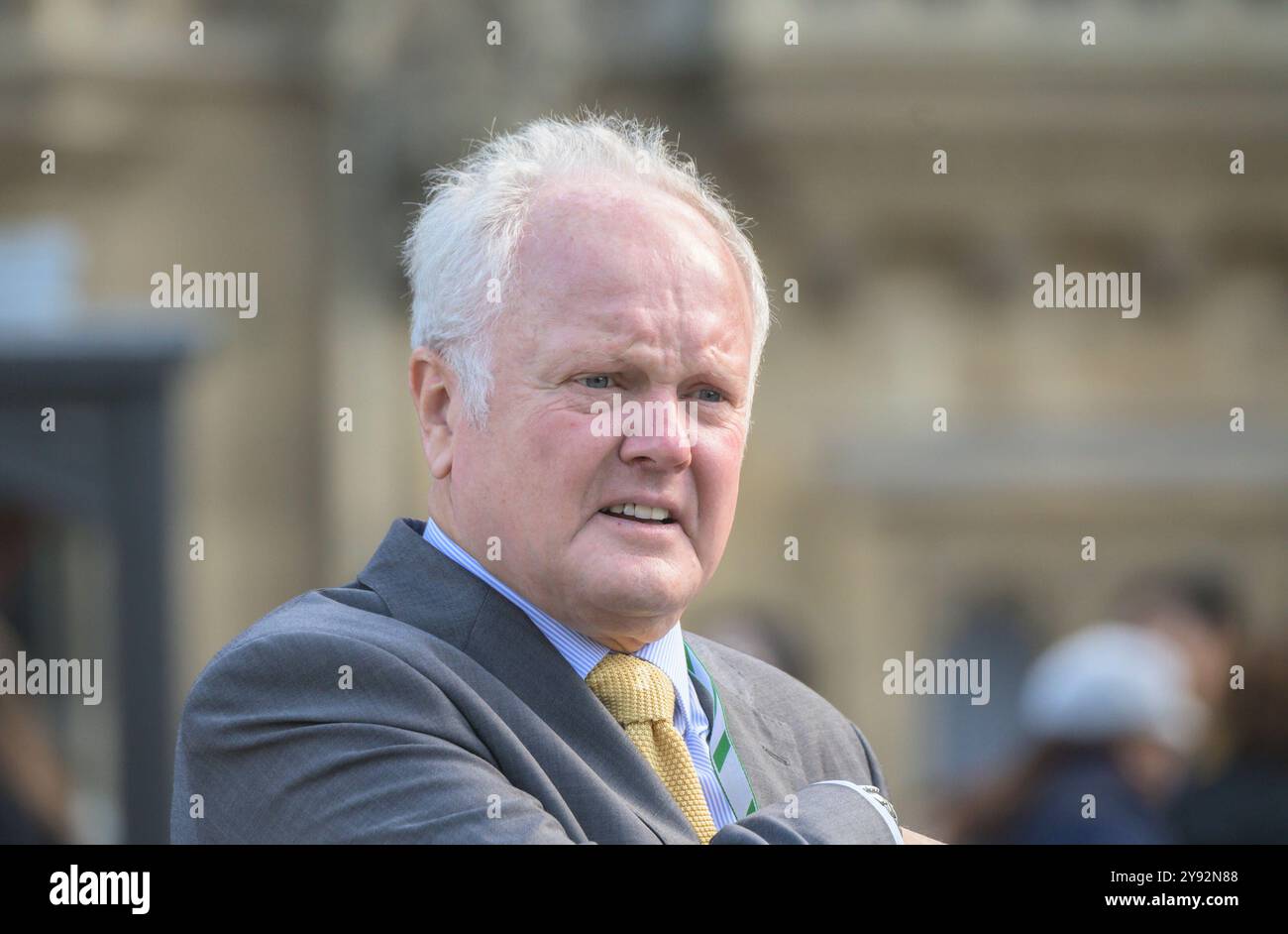 Clive jones mp hi-res stock photography and images - Alamy