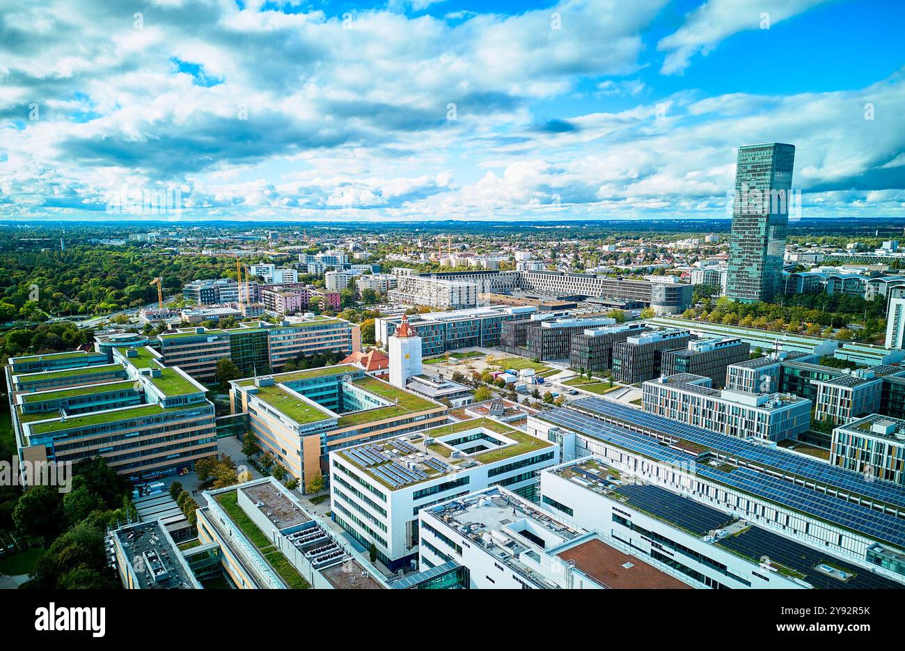 O2 tower hi-res stock photography and images - Alamy