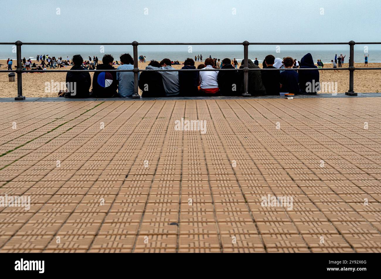 School Class on Beach. Entire High School Class taking a Break at the ...