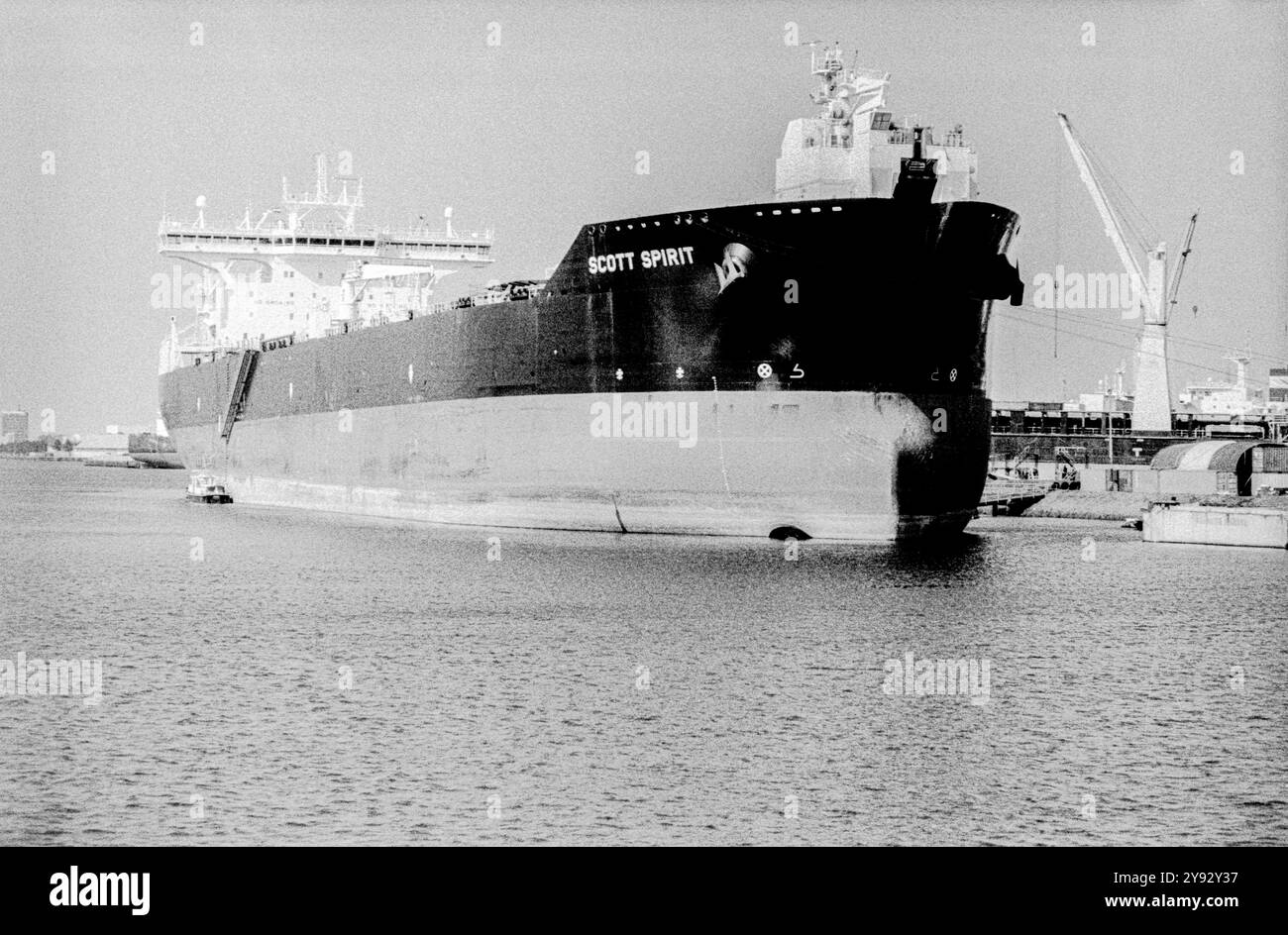 Oiltanker Black and White Stock Photos & Images - Alamy