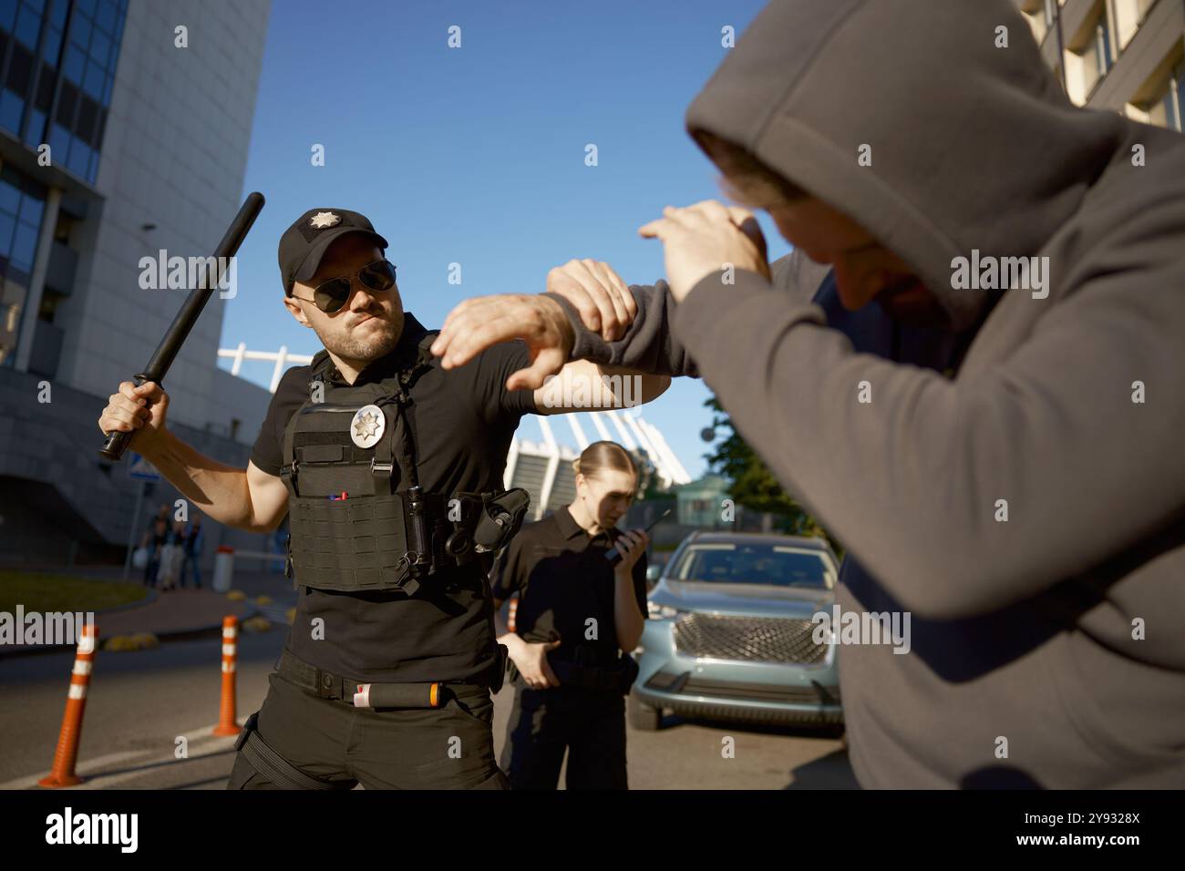Man attacking woman street hi-res stock photography and images - Alamy