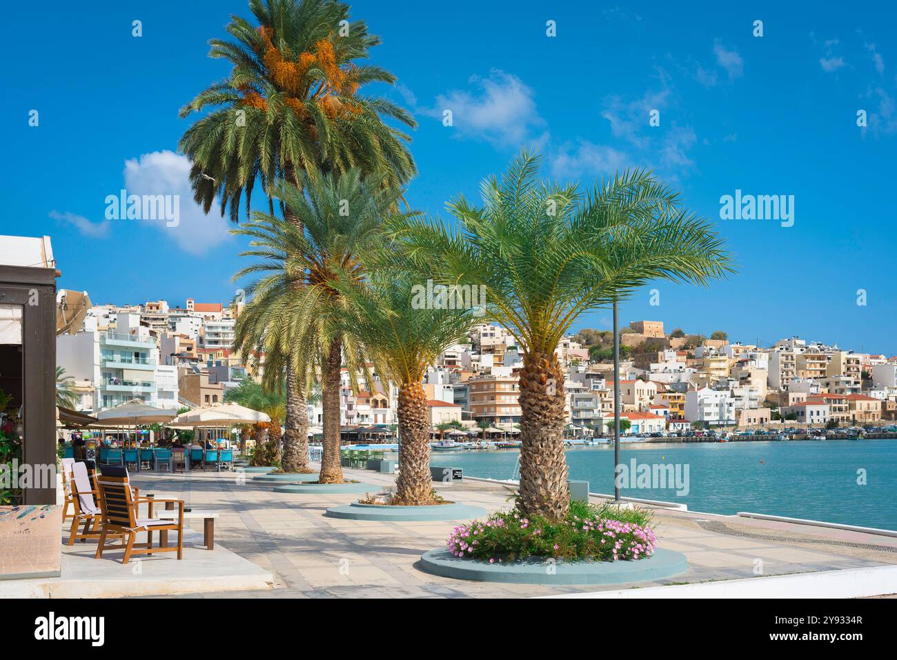 Resorts in kreta hi-res stock photography and images - Alamy